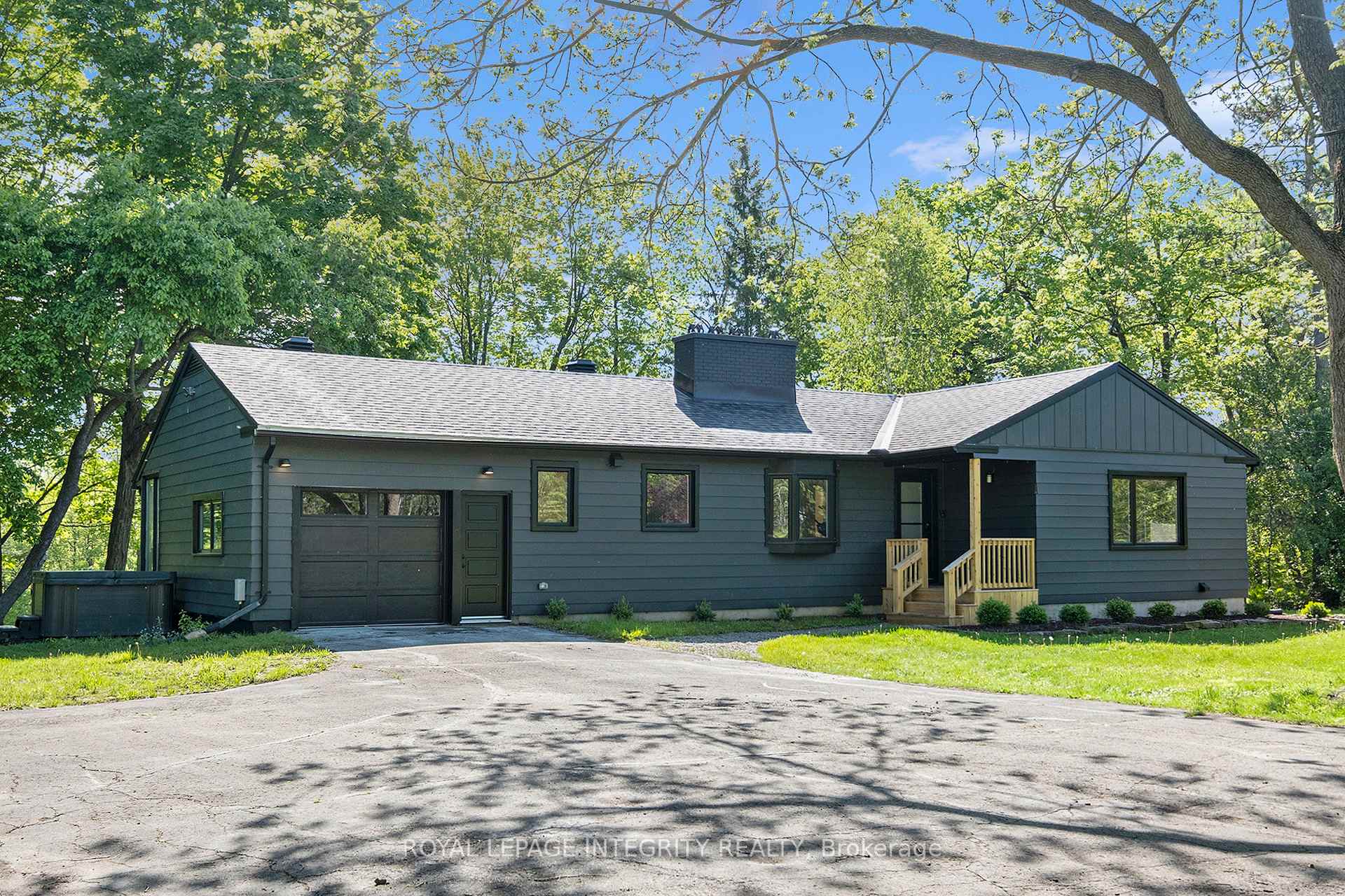 17 Lockview Road, Manotick - Kars - Rideau Twp and Area, ON K4M 1B2