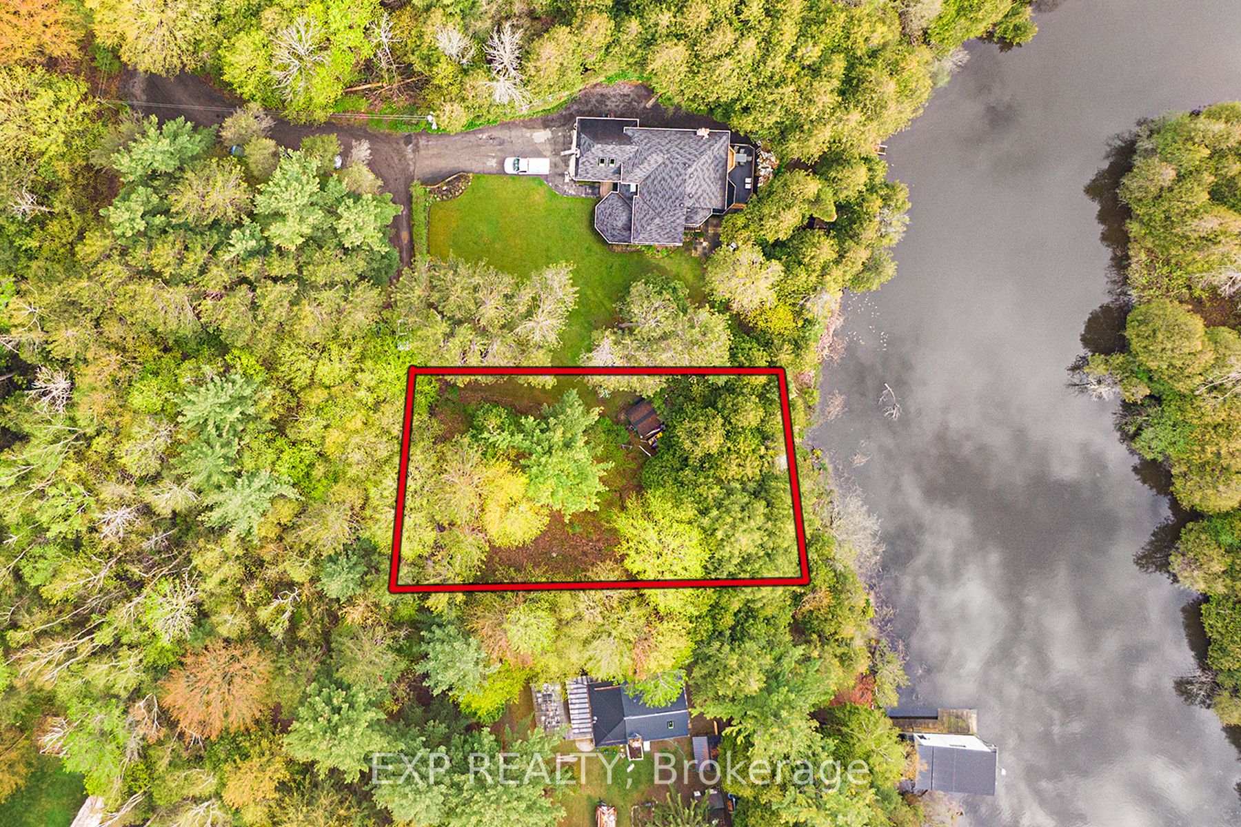 17 Memory Lane, Georgina, ON L0E 1N0