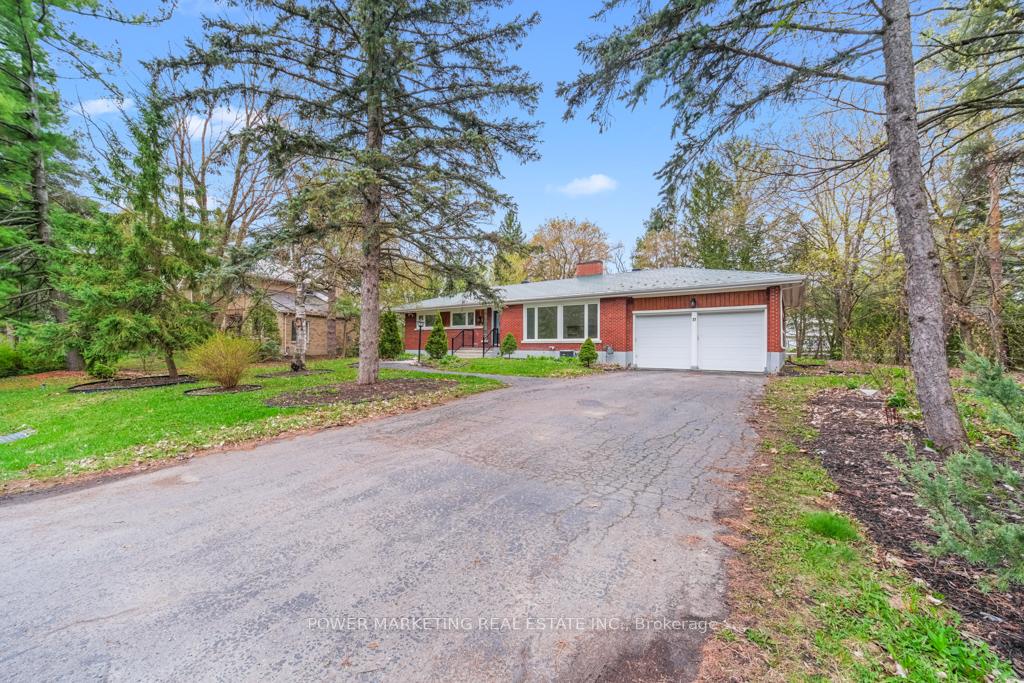 17 ROTHWELL Drive, Beacon Hill North - South and Area, ON K1J 7G5