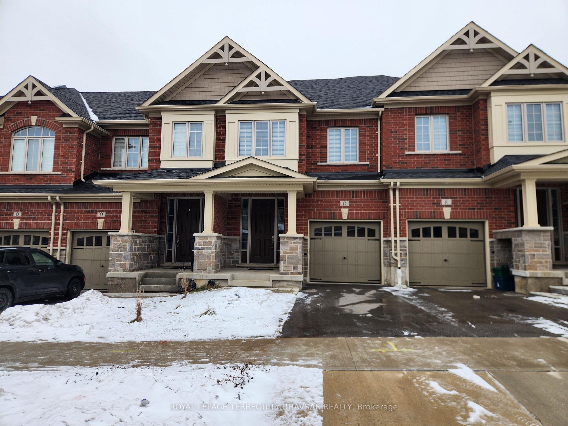 17 Roywood Street, Kitchener, ON N2R 0S5