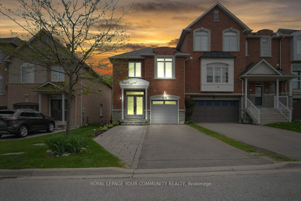 17 Rustwood Road, Vaughan, ON L4J 9E5