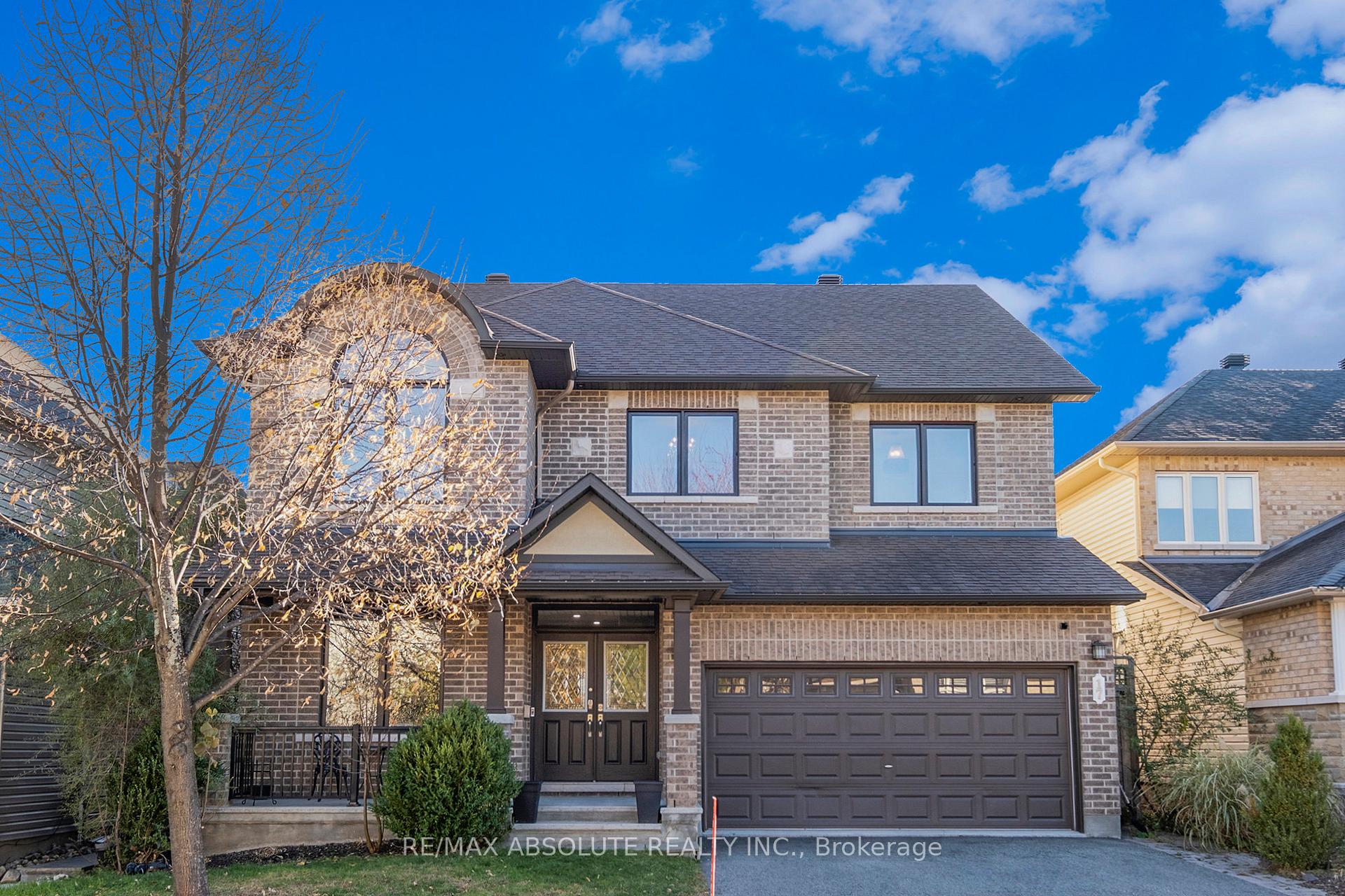 17 Rutherglen Terrace, Kanata, ON K2K 3A5