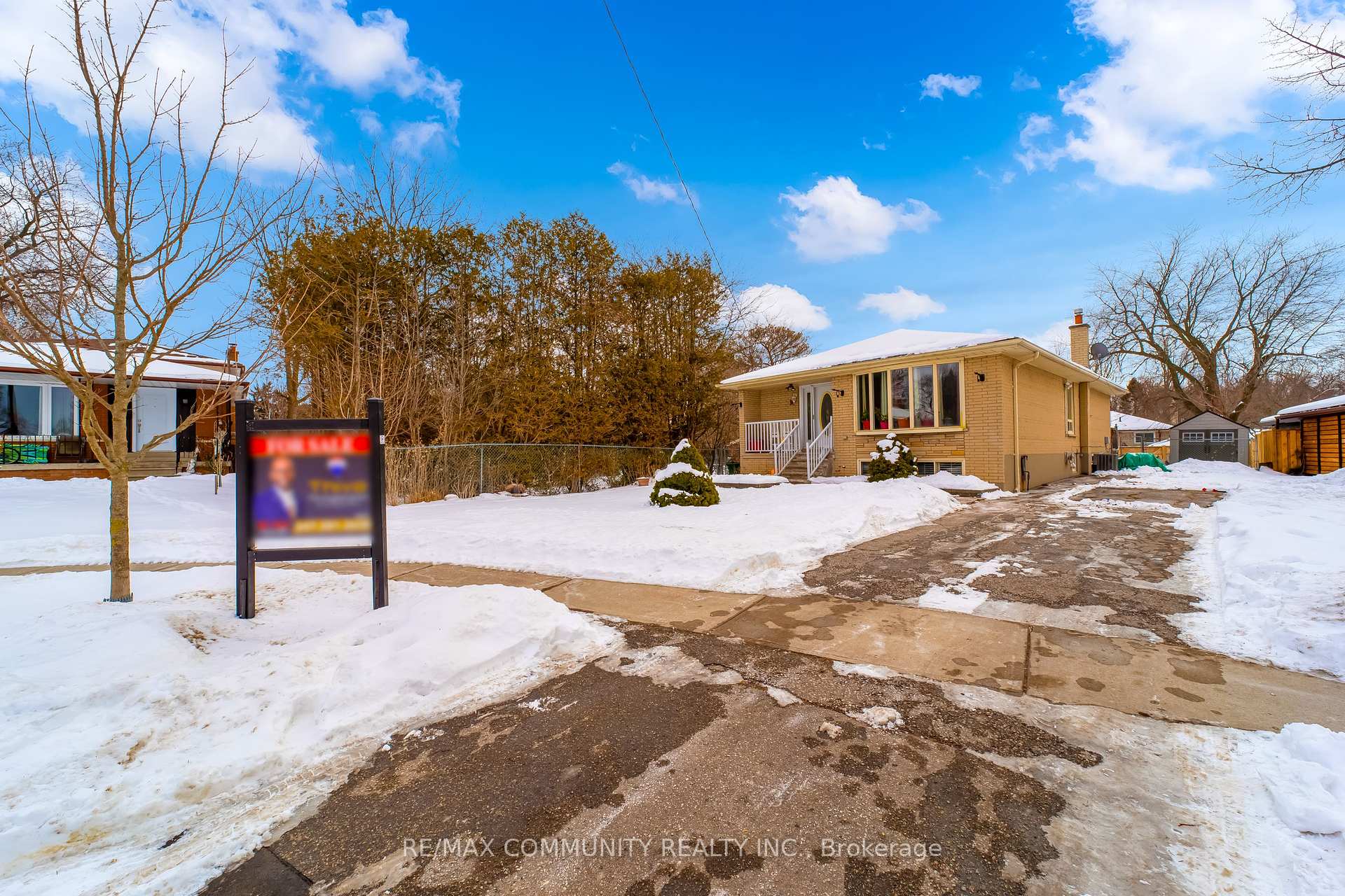 17 Shoreview Drive, Toronto, ON M1E 3R1