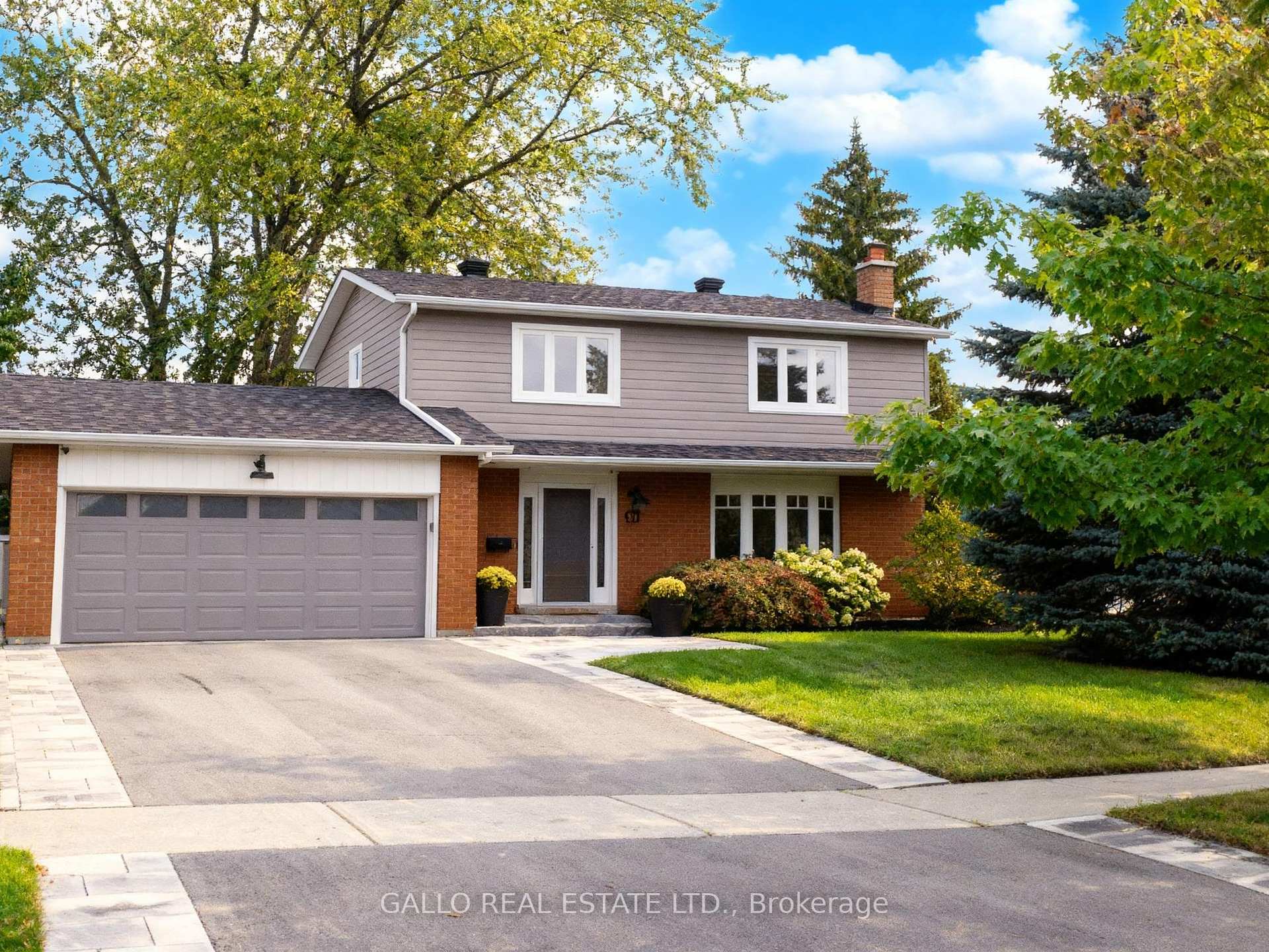 17 Sir Caradoc Place, Markham, ON L3P 2X5