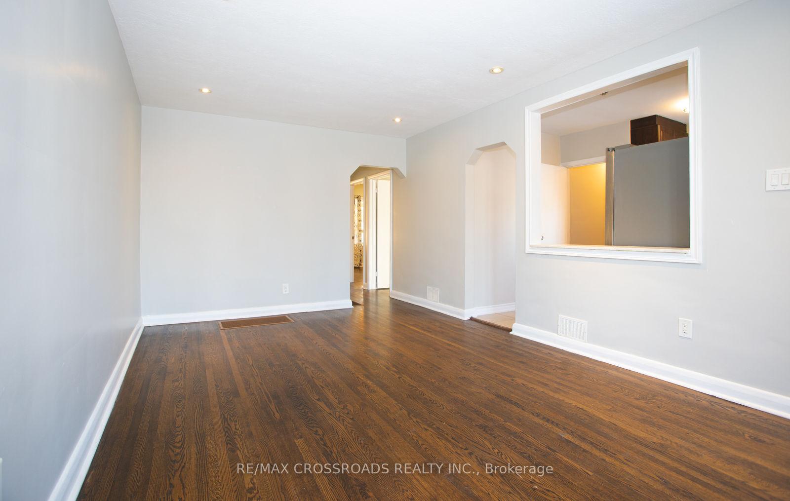 17 Strode Drive, Toronto, ON M1J 1L8