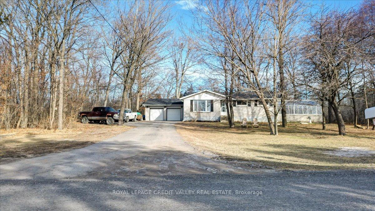 170 Crofton Road N, Prince Edward County, ON K0K 1A0