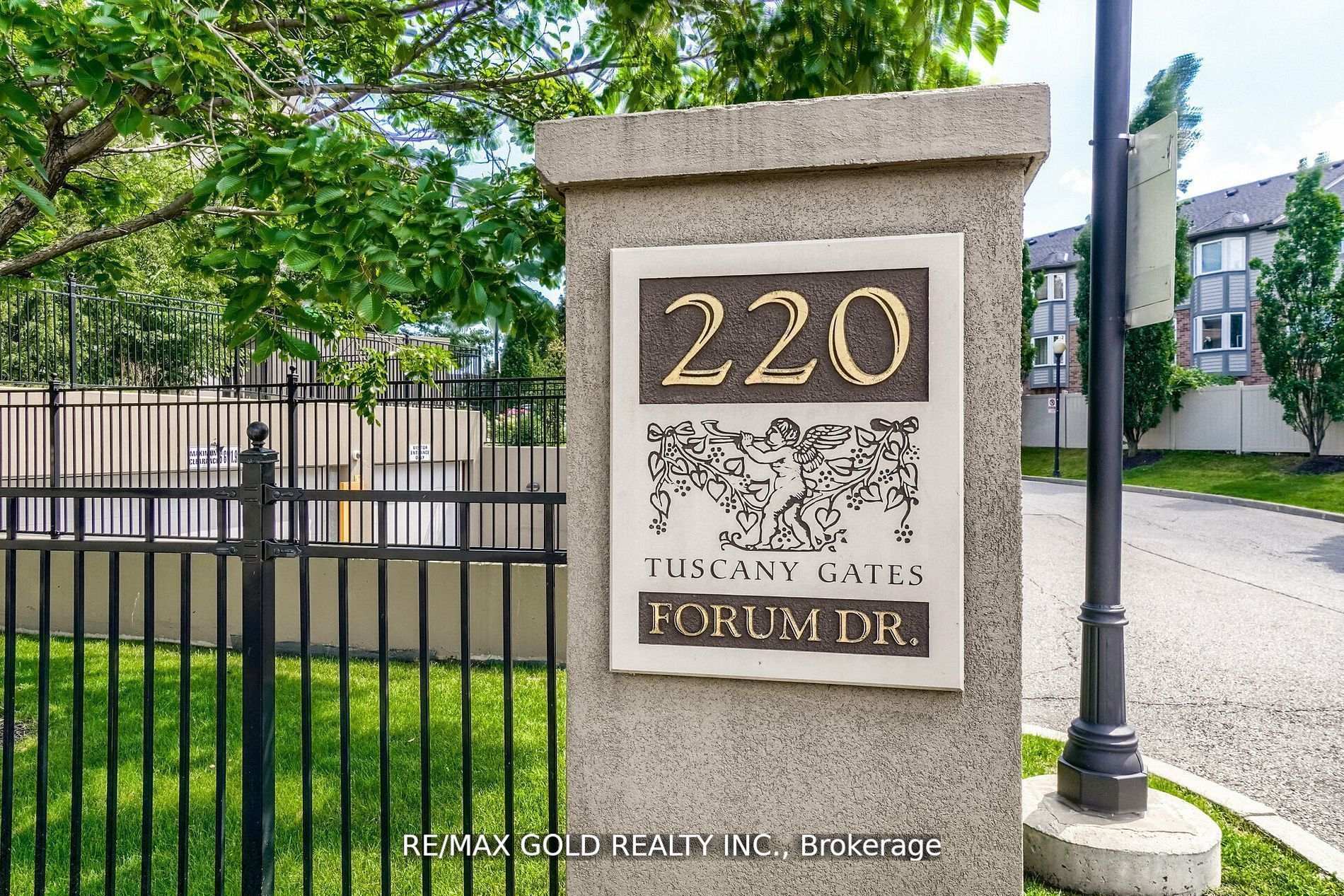1703 - 220 Forum Drive, Mississauga, ON L4Z 4K1