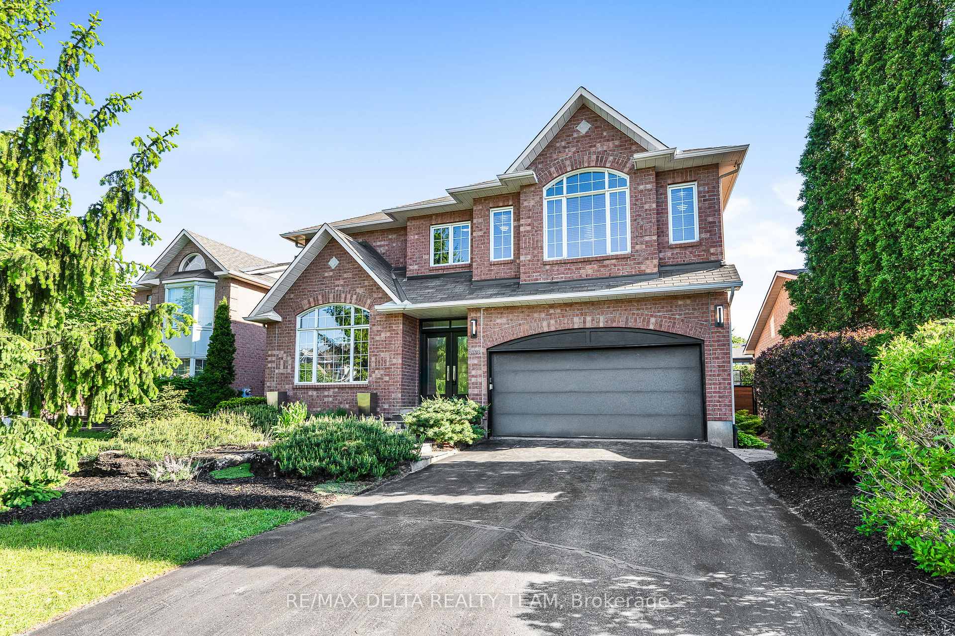 1703 Des Sapins Gardens, Orleans - Convent Glen and Area, ON K1C 8E3