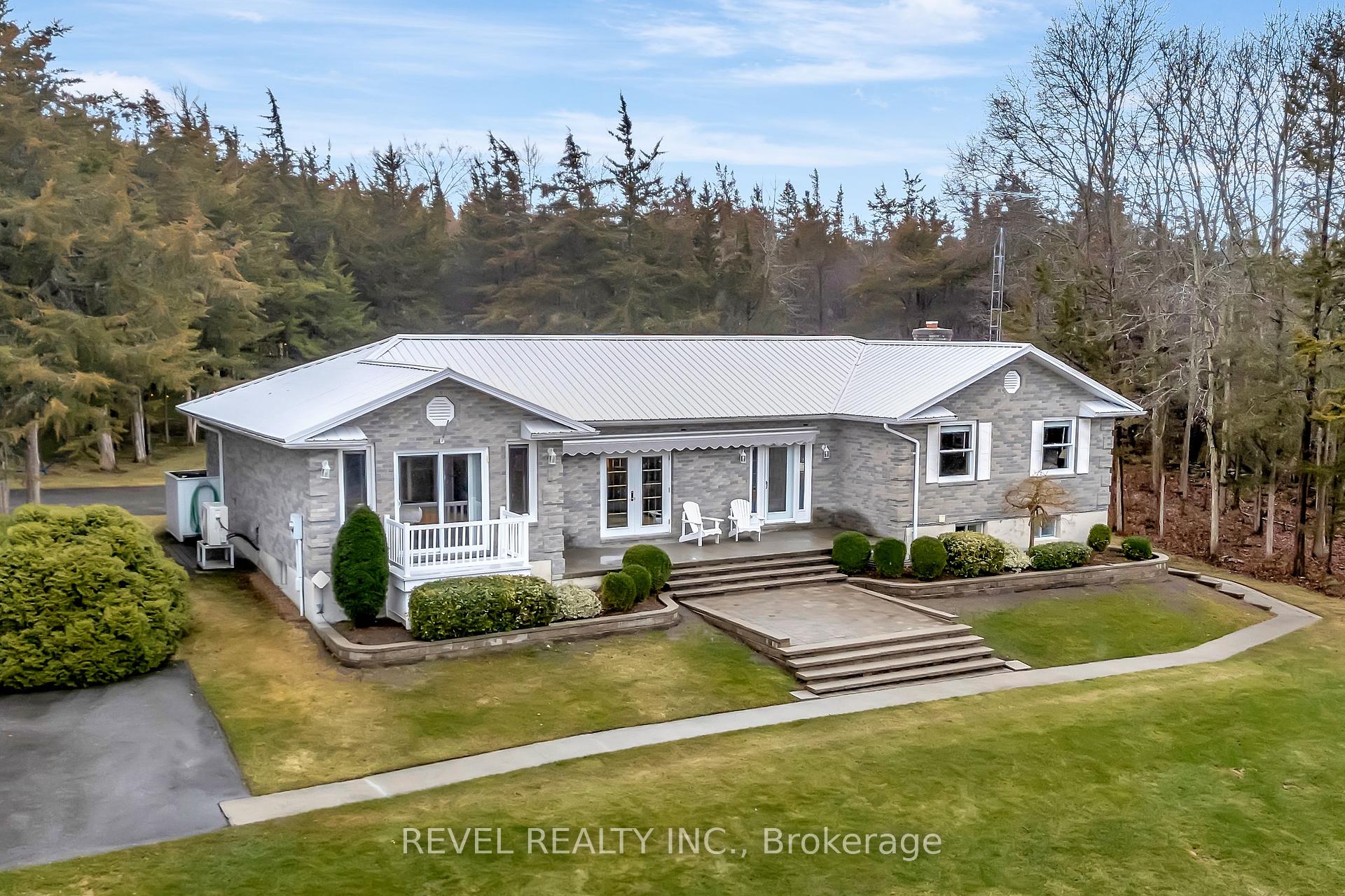 1708 North Big Island Road N, Prince Edward County, ON K0K 1W0