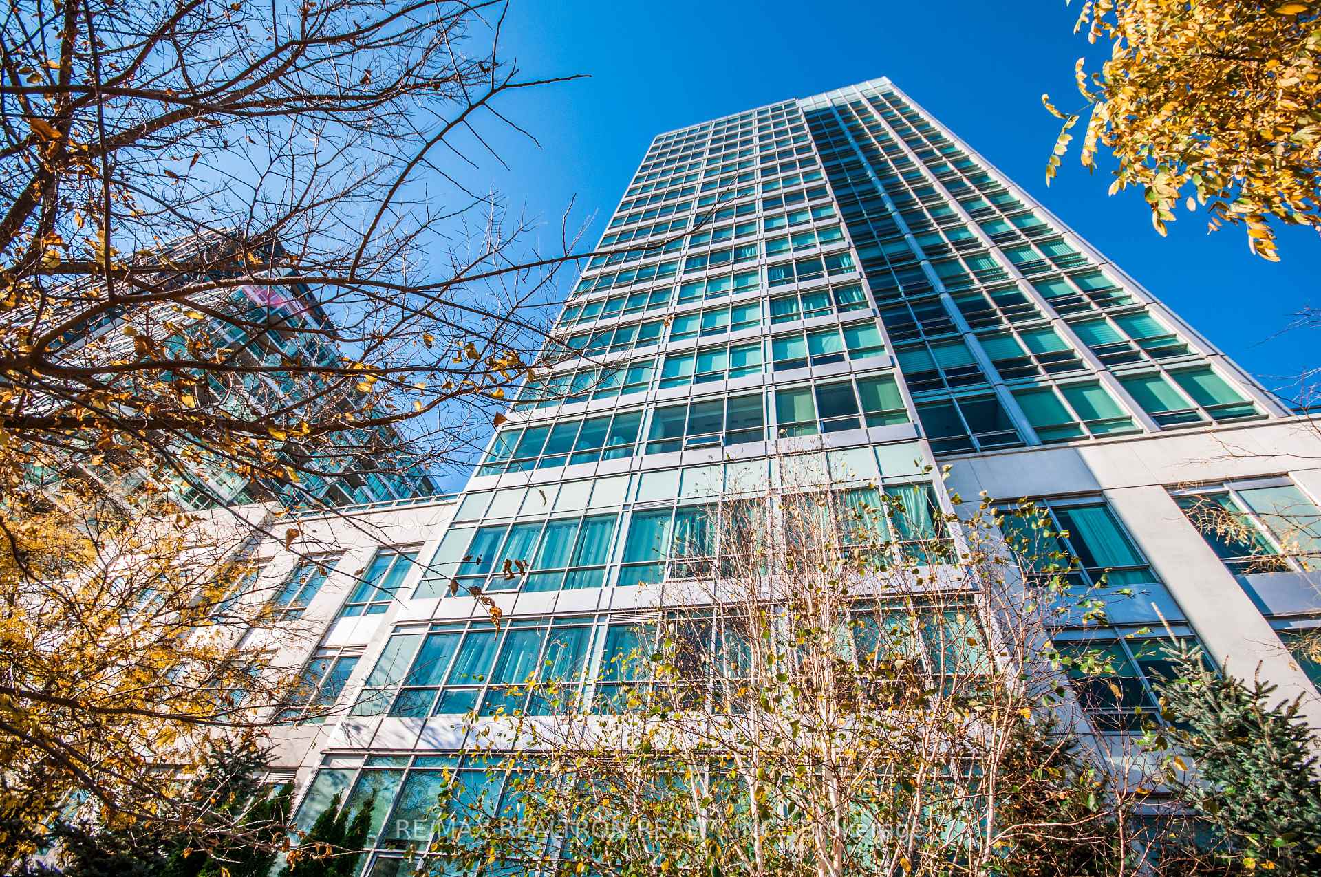 1709 - 1900 Lake Shore Boulevard W, Toronto, ON M6S 1A4
