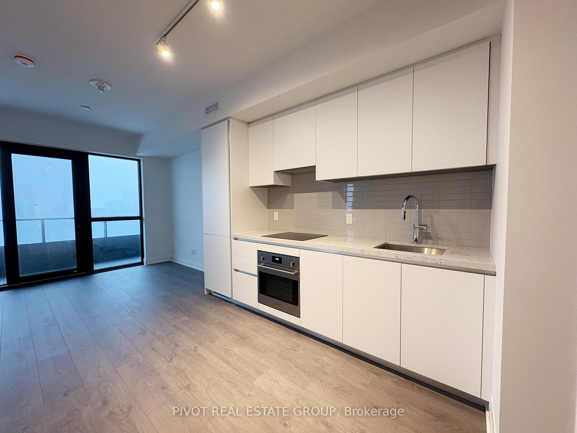 1710 - 2 Erskine Road, Mississauga, ON L5B 0S1