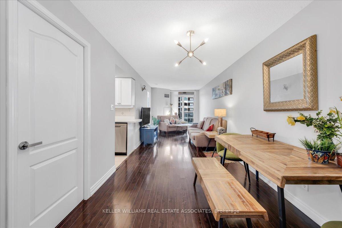 1711 - 3 Rean Drive, Toronto, ON M2K 3C2