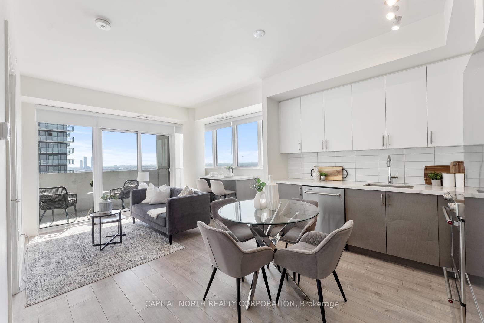 1718 - 9000 Jane Street, Vaughan, ON L4K 0M6