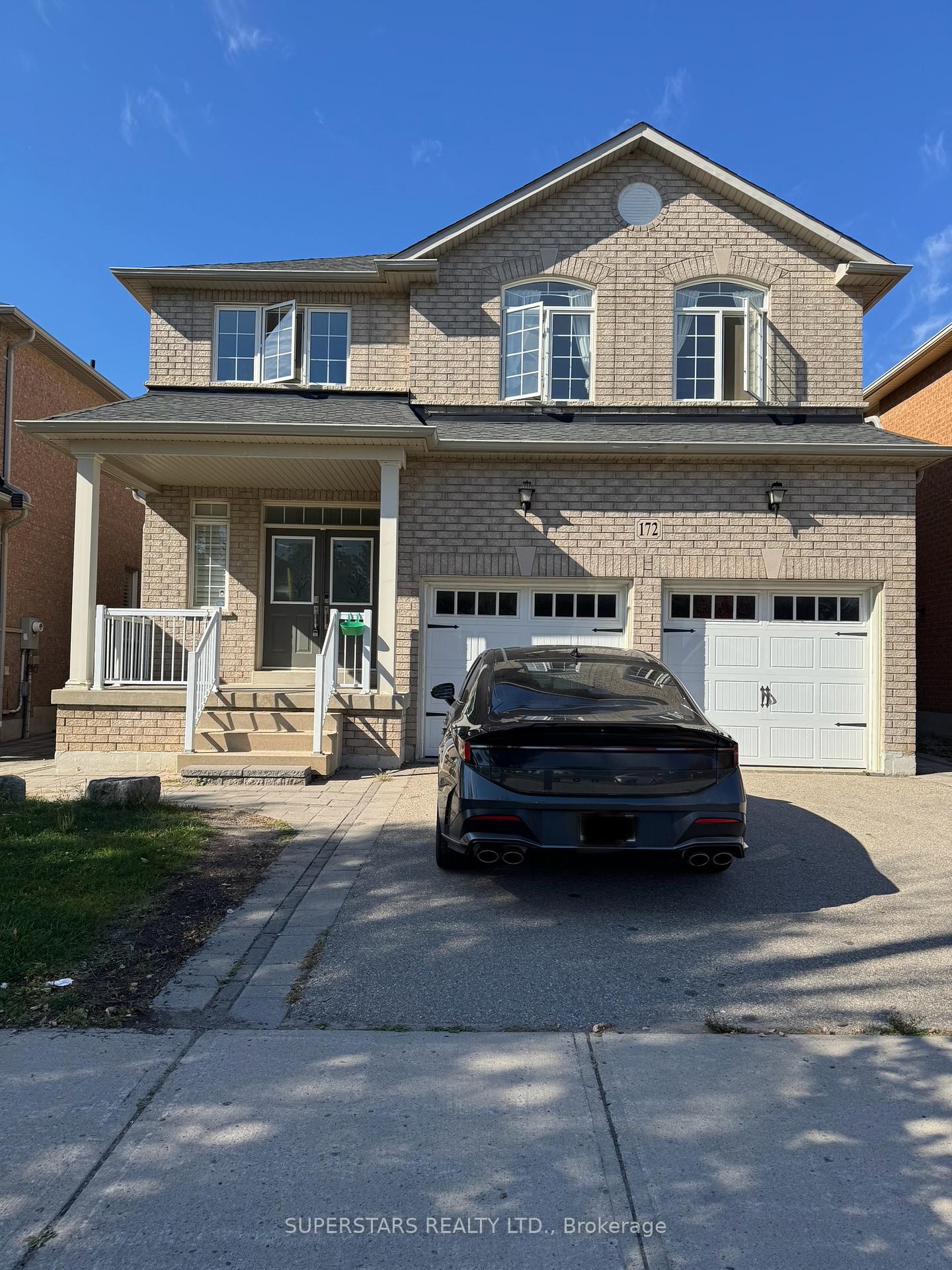 172 Borealis Avenue, Aurora, ON L4G 7V8