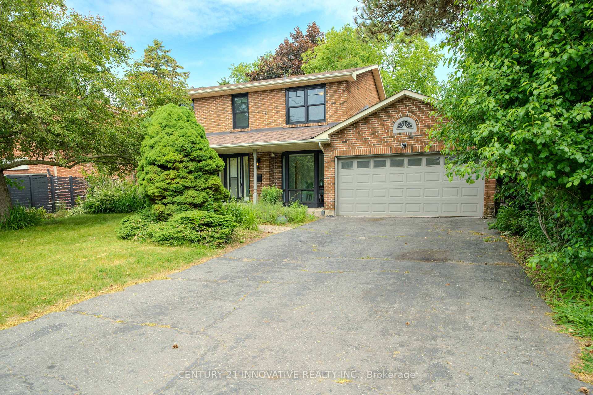 172 Lawson Road, Toronto, ON M1C 2J4