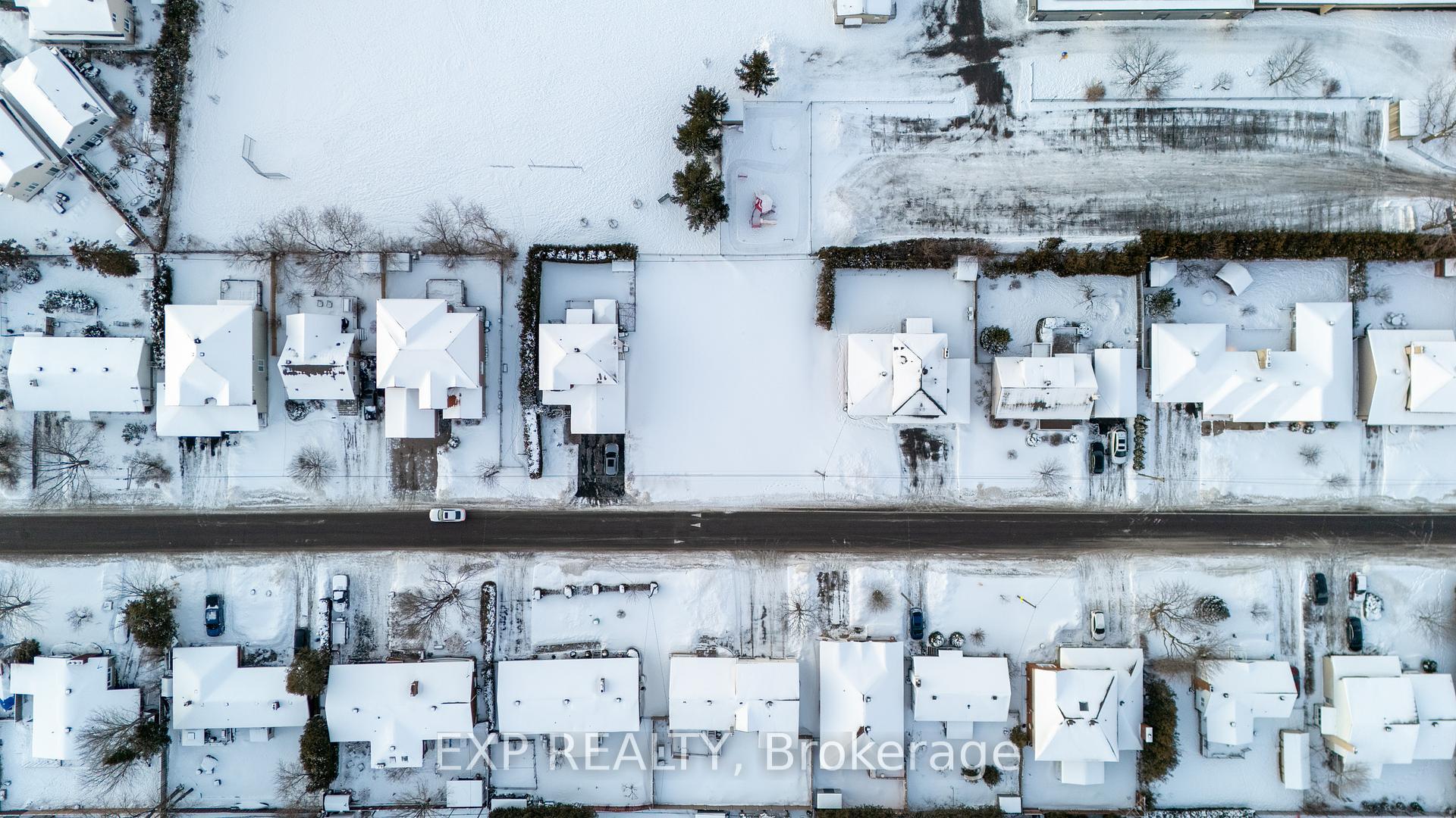 1727 Rosebella Avenue, Blossom Park - Airport and Area, ON K1T 1G2