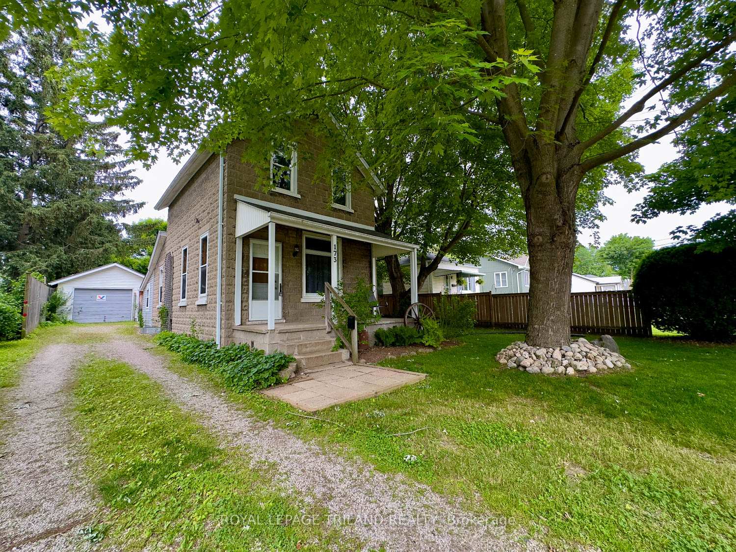 173 Centre Street E, Strathroy-Caradoc, ON N7G 1T3