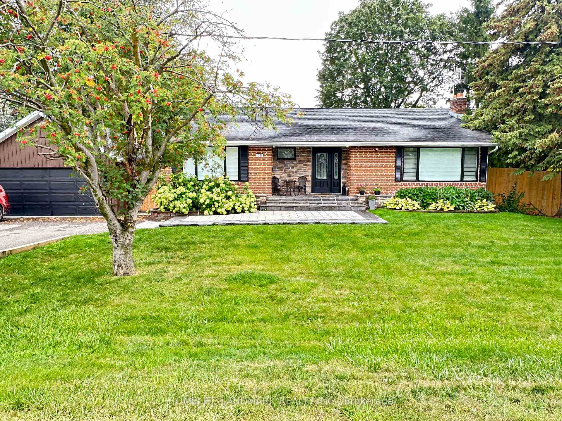 1739 Mount Albert Road, East Gwillimbury, ON L0G 1V0