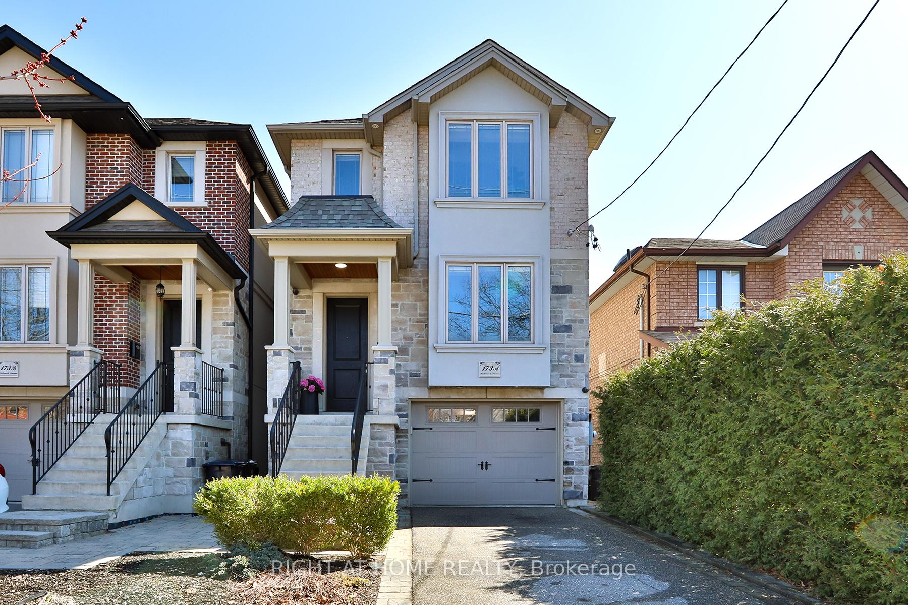 173A Hallmark Avenue, Toronto, ON M8W 4K9