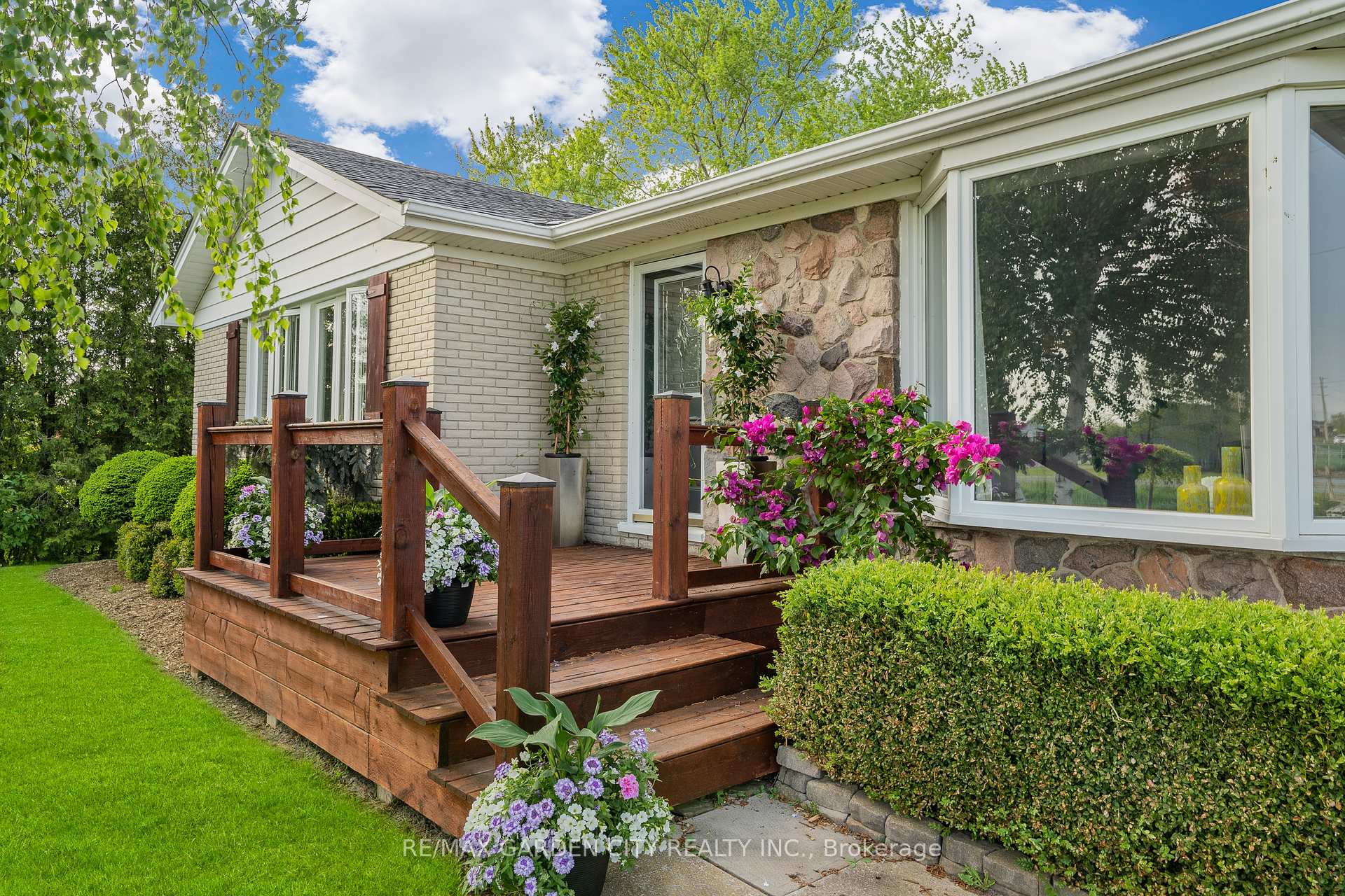 Grimsby Real Estate MLS® Listings & Houses For Sale