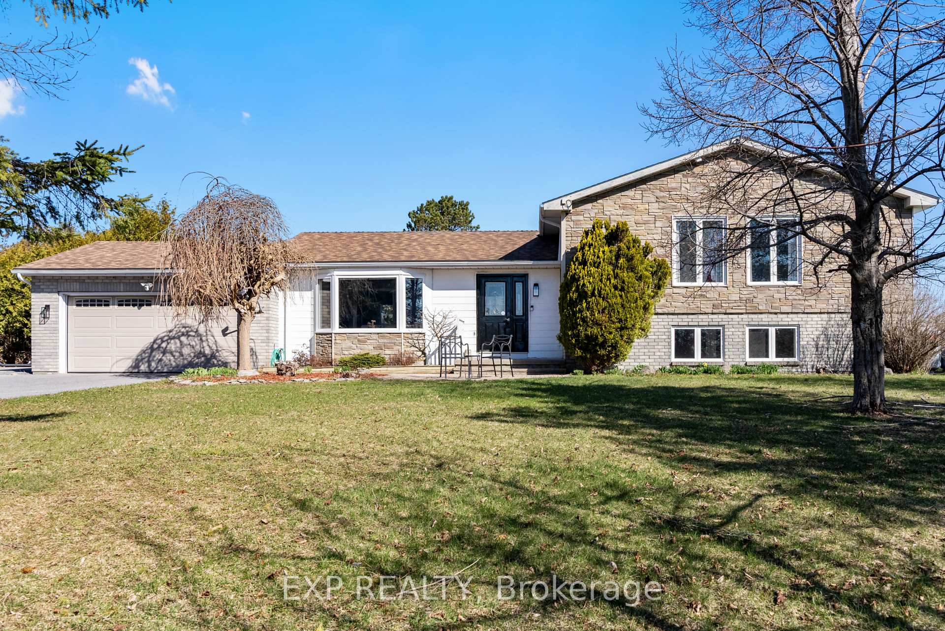 1747 County Road 8, Prince Edward County, ON K0K 2T0