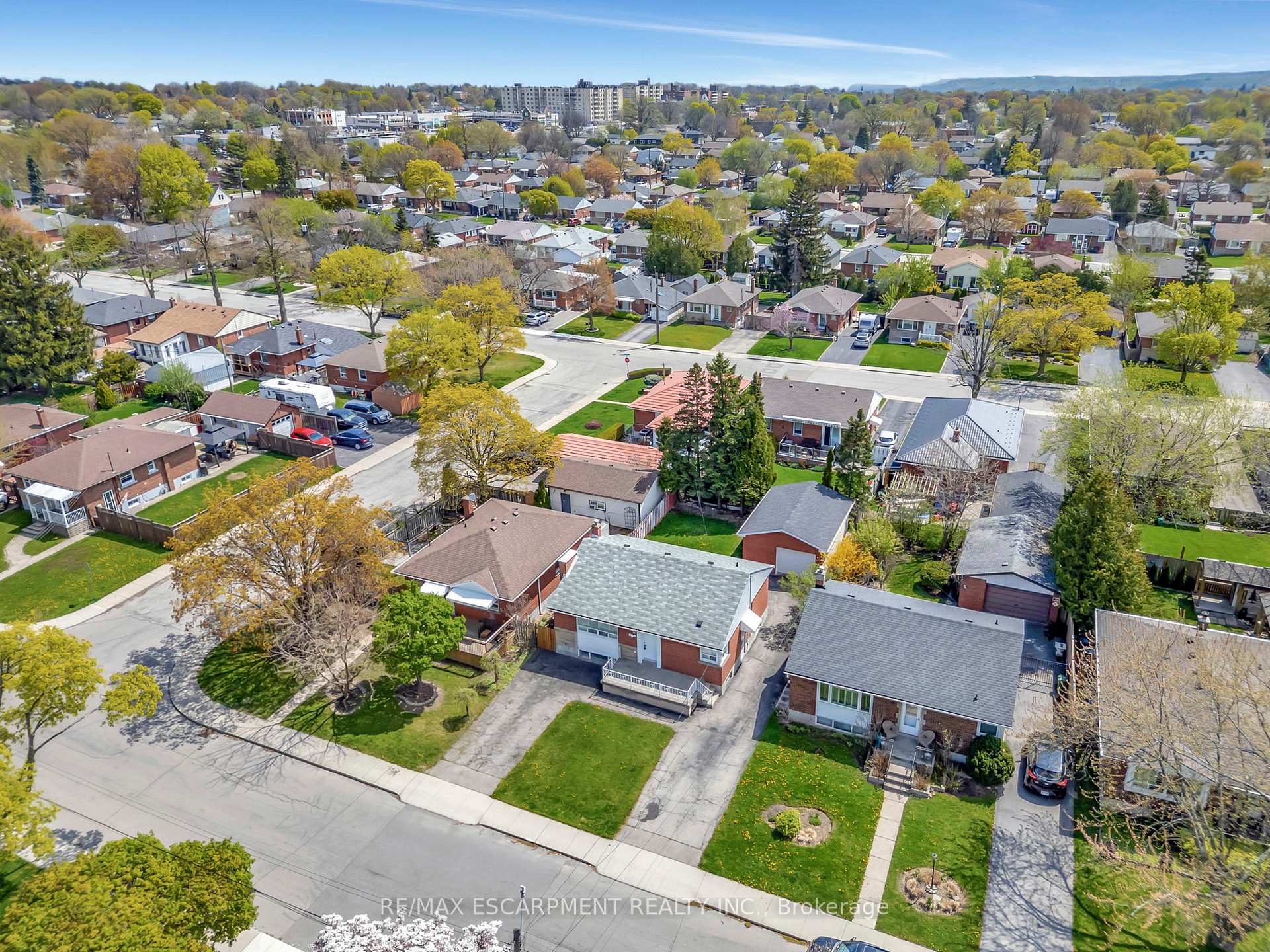 175 East 45th Street, Hamilton, ON L8T 3K4