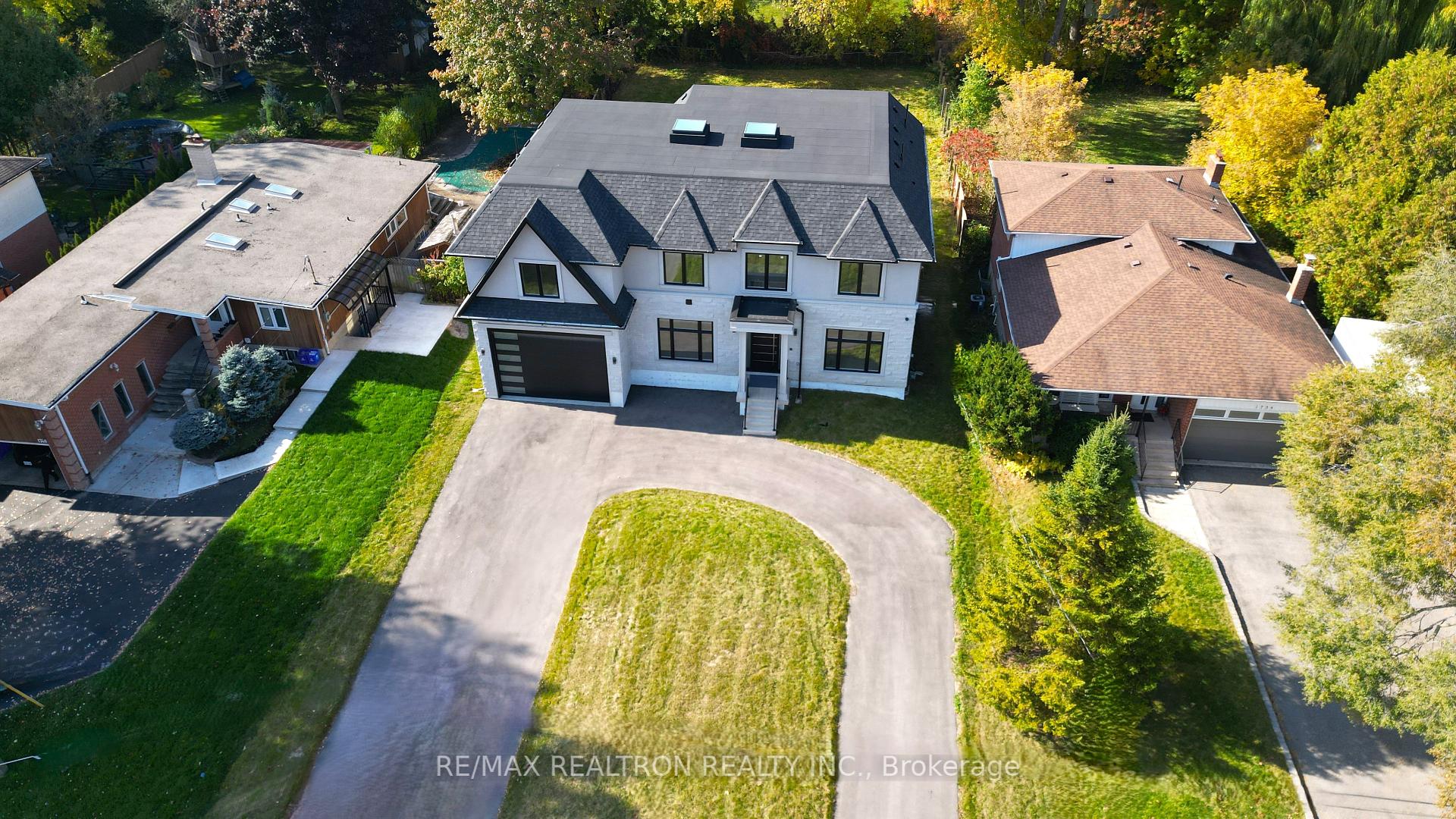 1750 Fairport Road, Pickering, ON L1V 1S8