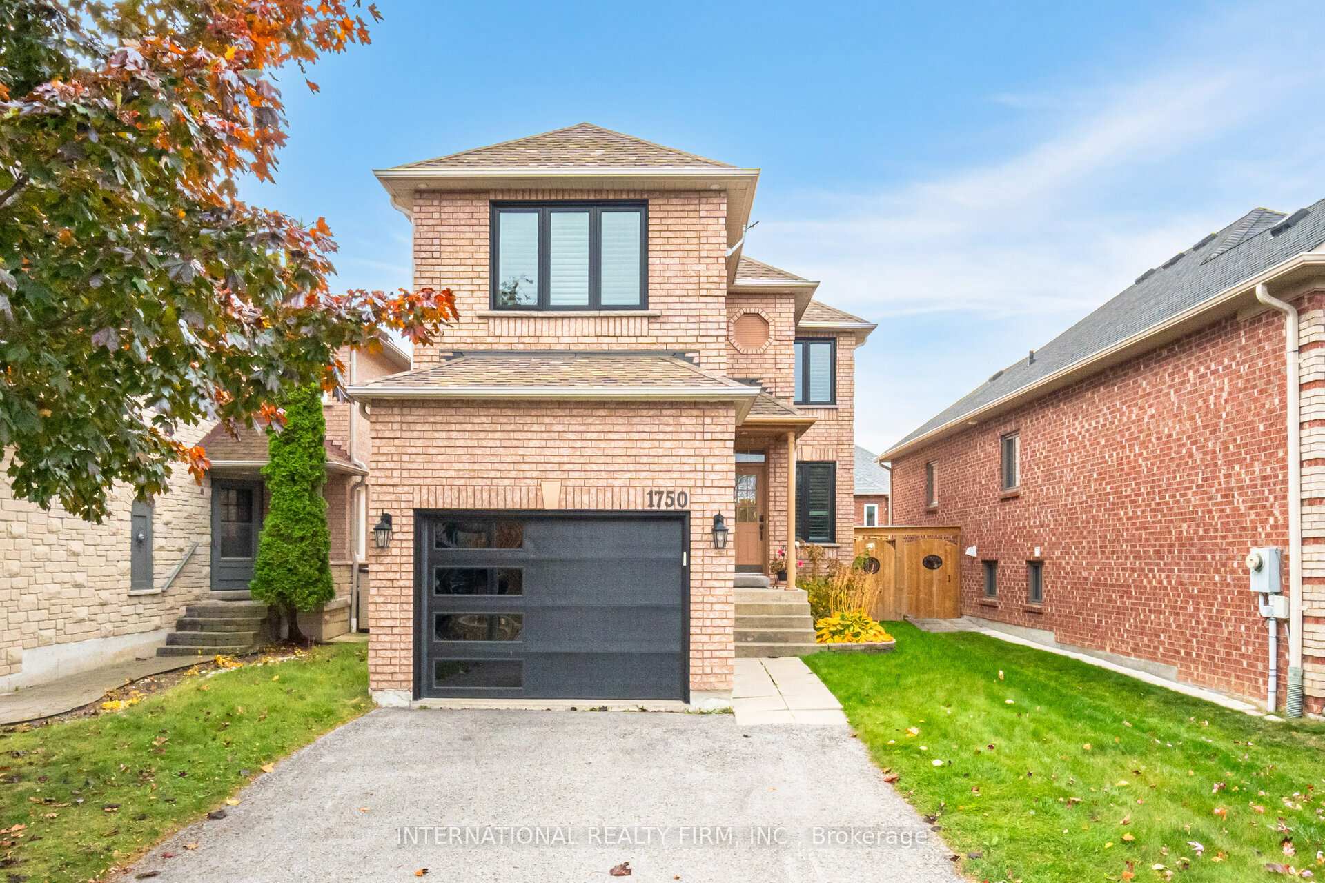 1750 Silver Maple Drive, Pickering, ON L1V 6X9
