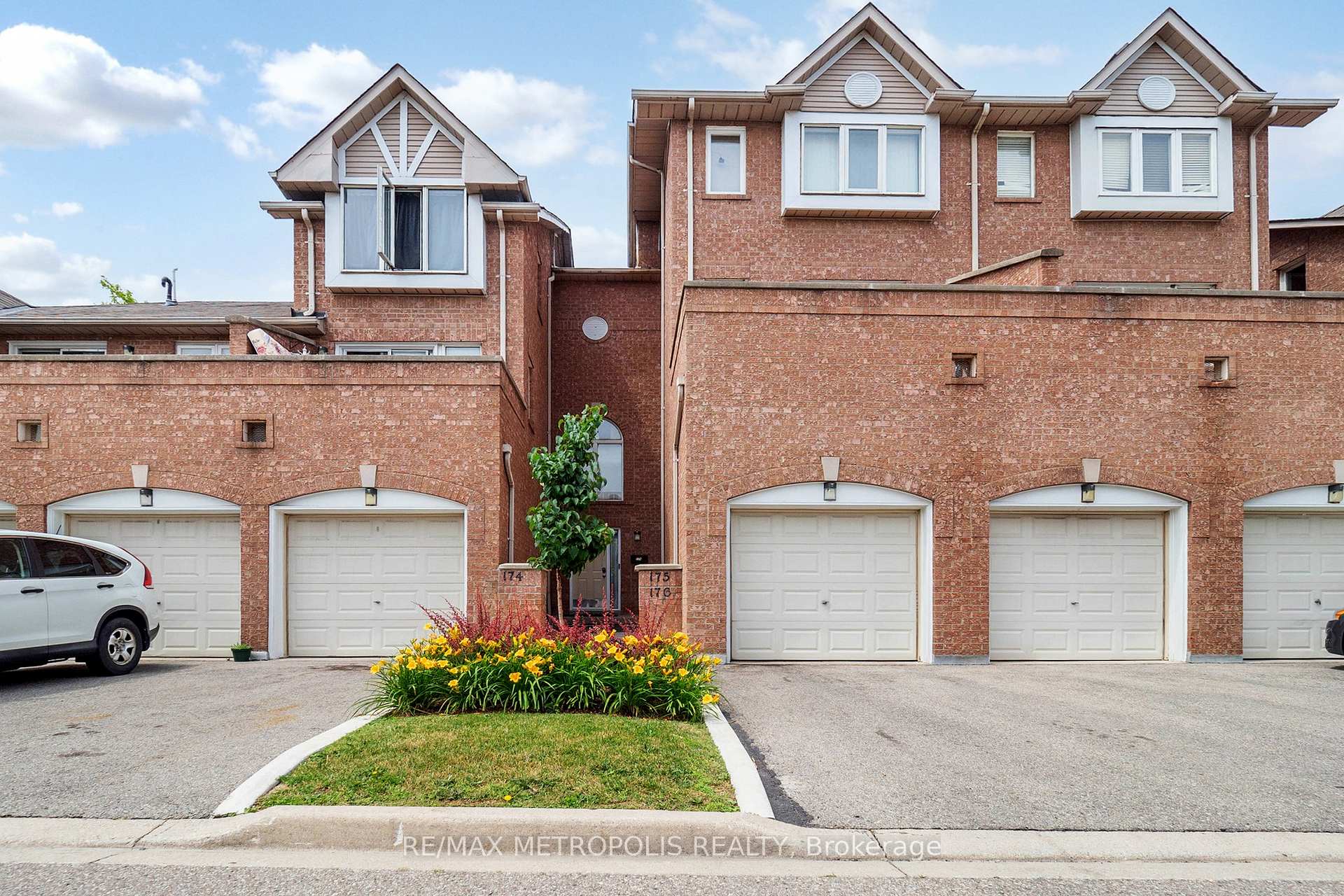 176 - 99 Bristol Road, Mississauga, ON L4Z 3P4