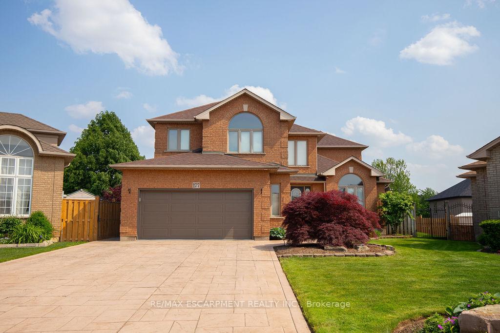 177 Claudette Gate, Hamilton, ON L9B 2J9