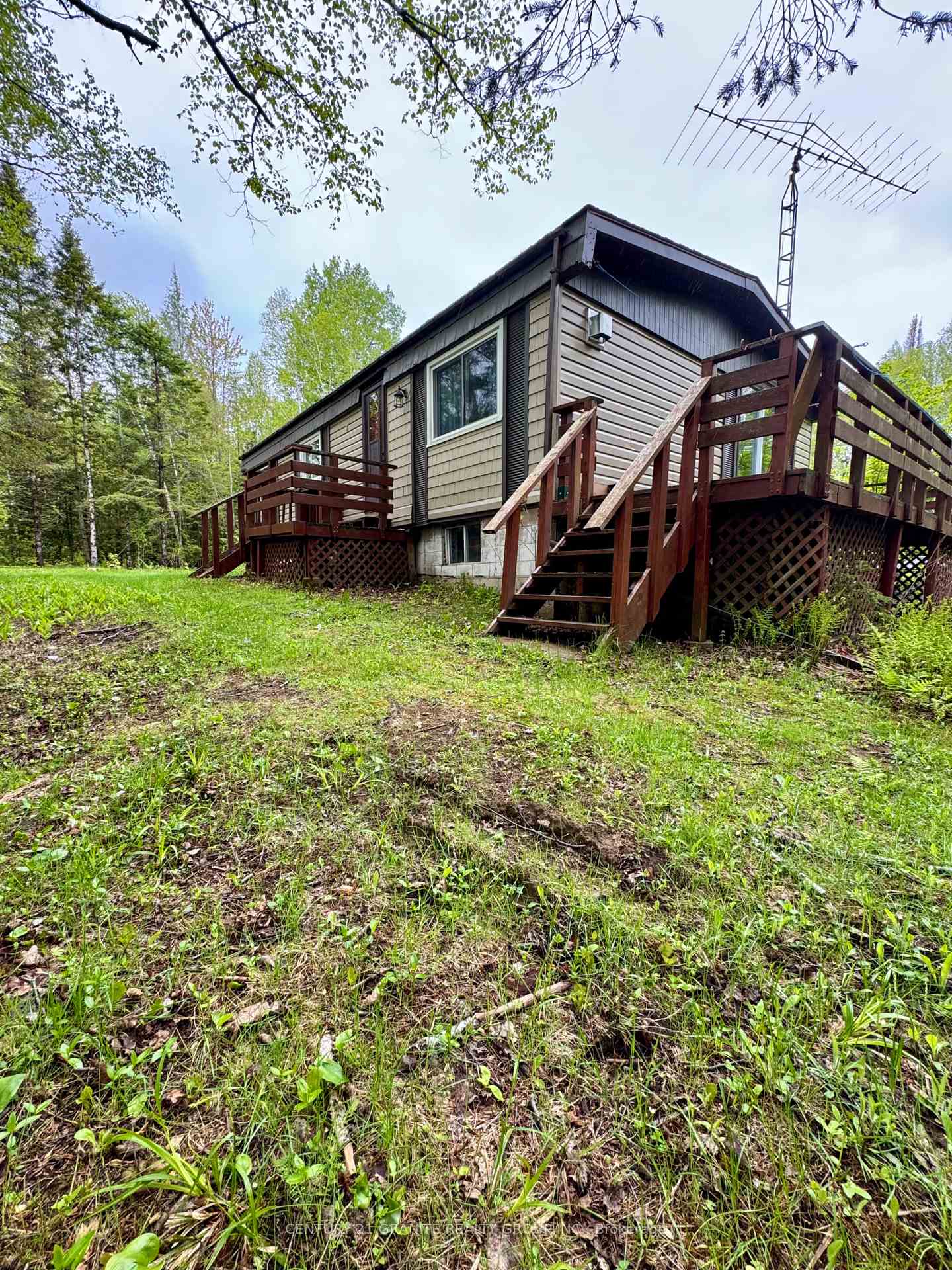 178 McDonald Mine Road, Hastings Highlands, ON K0L 1C0