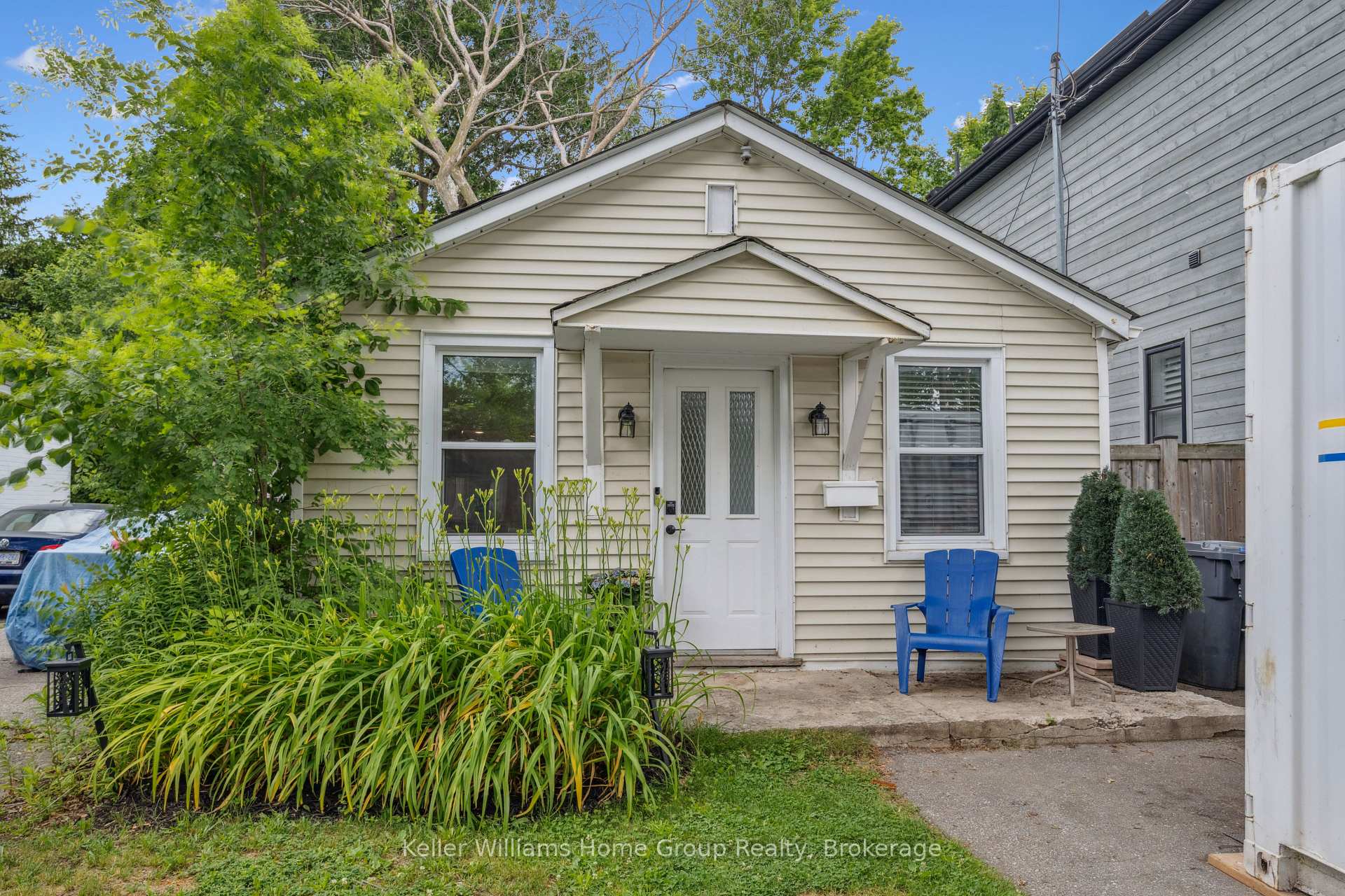 179 Angelene Street, Mississauga, ON L5G 1X1