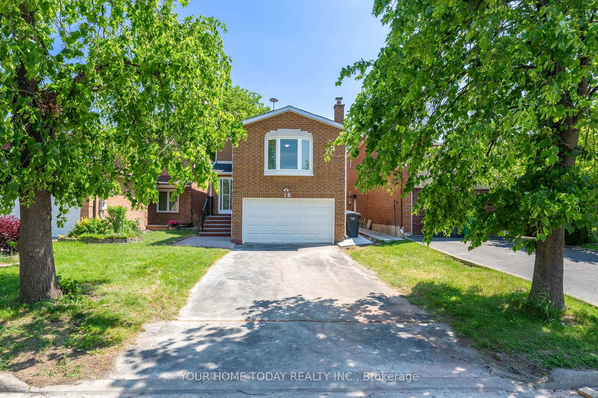 18 Alabaster Drive, Brampton, ON L6V 4E4