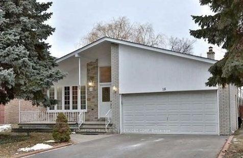 18 Bruce Farm Drive, Toronto, ON M2H 1G3