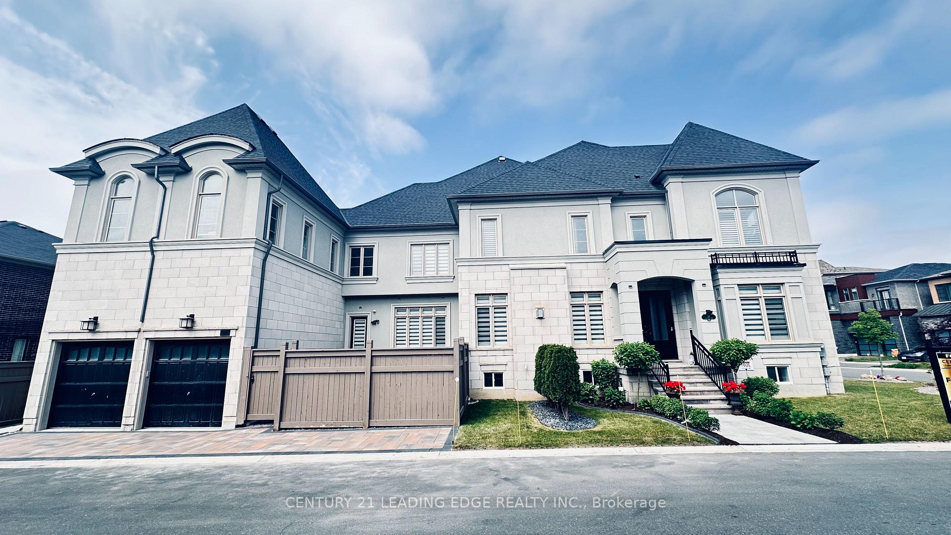 18 CALLISTO Lane E, Richmond Hill, ON L4C 8P6