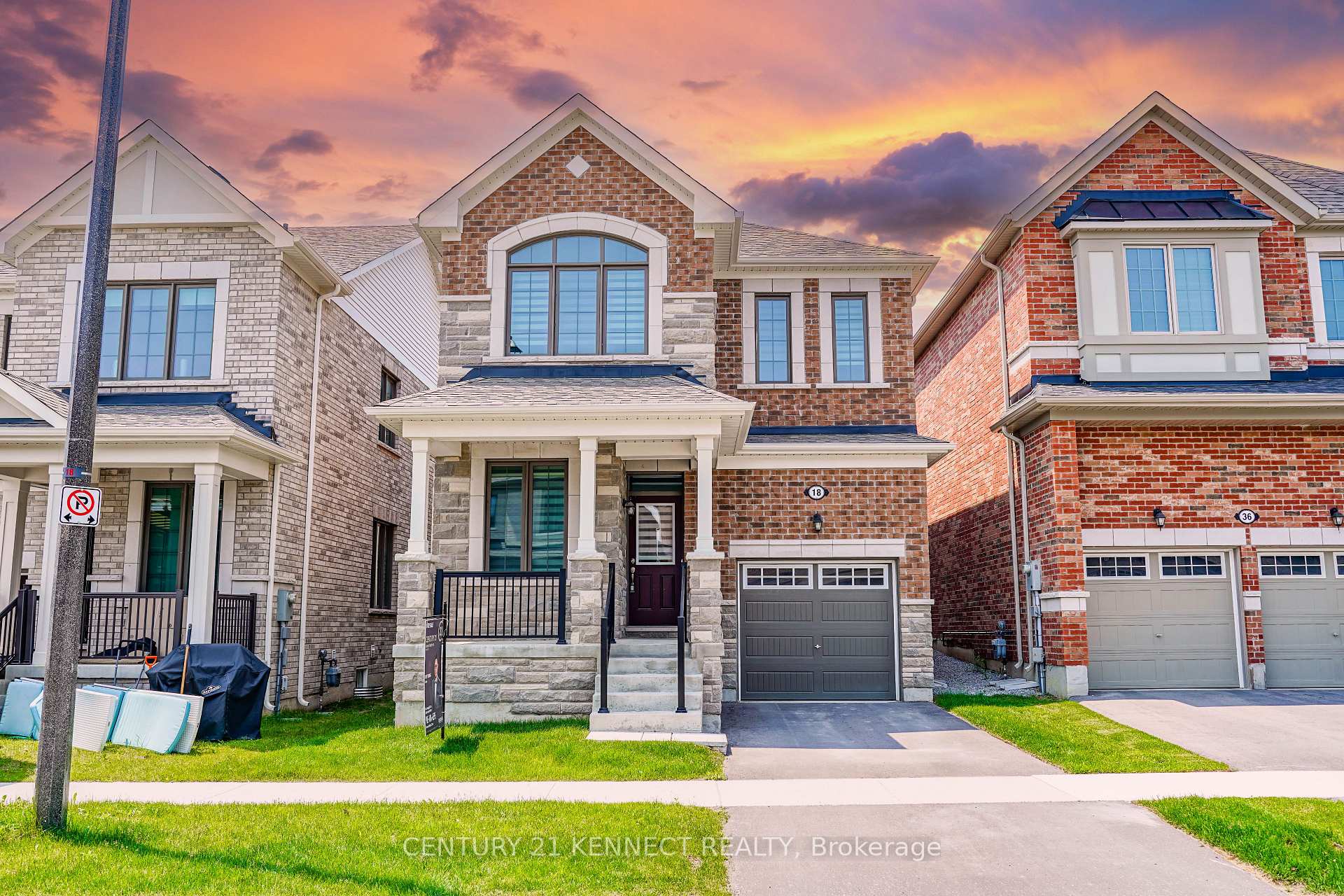 18 Cecil Sinclair Drive, Markham, ON L6C 3L3