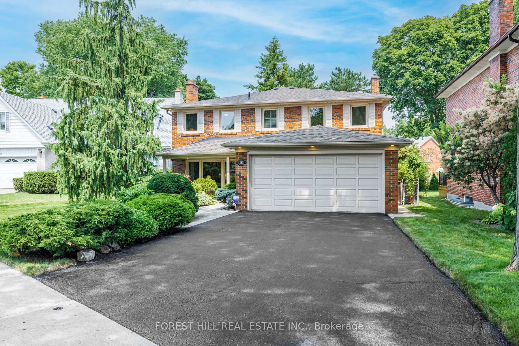 18 Elliotwood Court, Toronto, ON M2L 2P9
