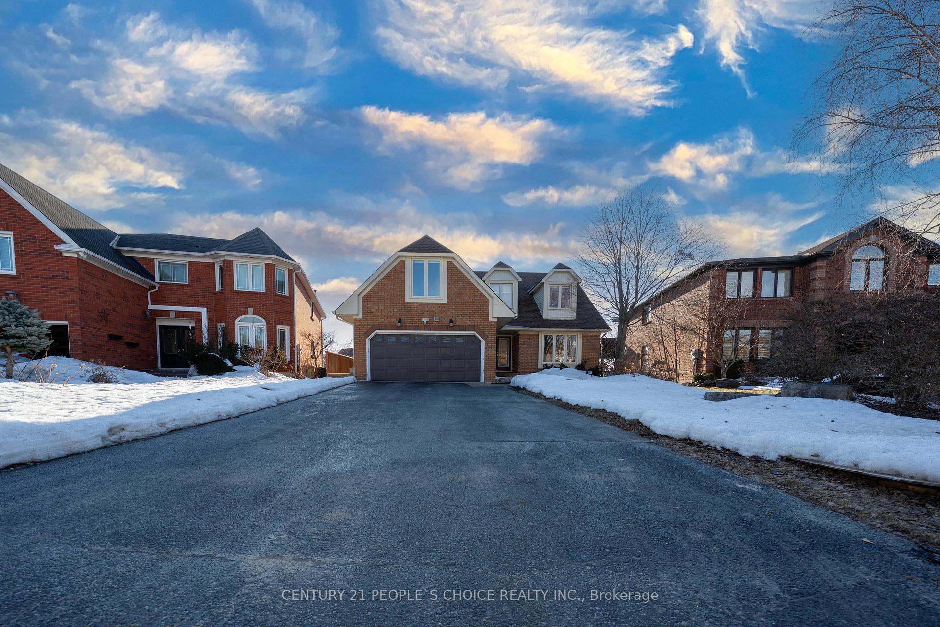 18 Falcon Court, Cambridge, ON N1T 1P2
