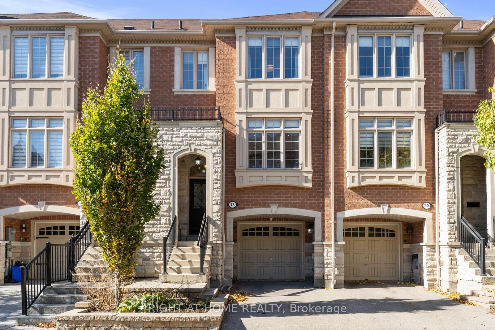 18 Isaac Devins Avenue, Vaughan, ON L4L 0A4