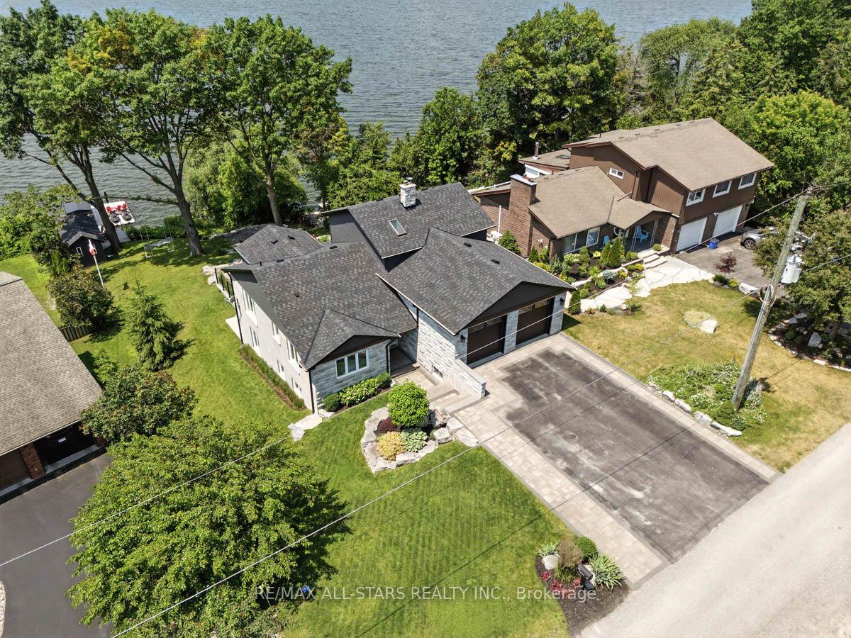 18 Pettet Drive, Scugog, ON L9L 1B4
