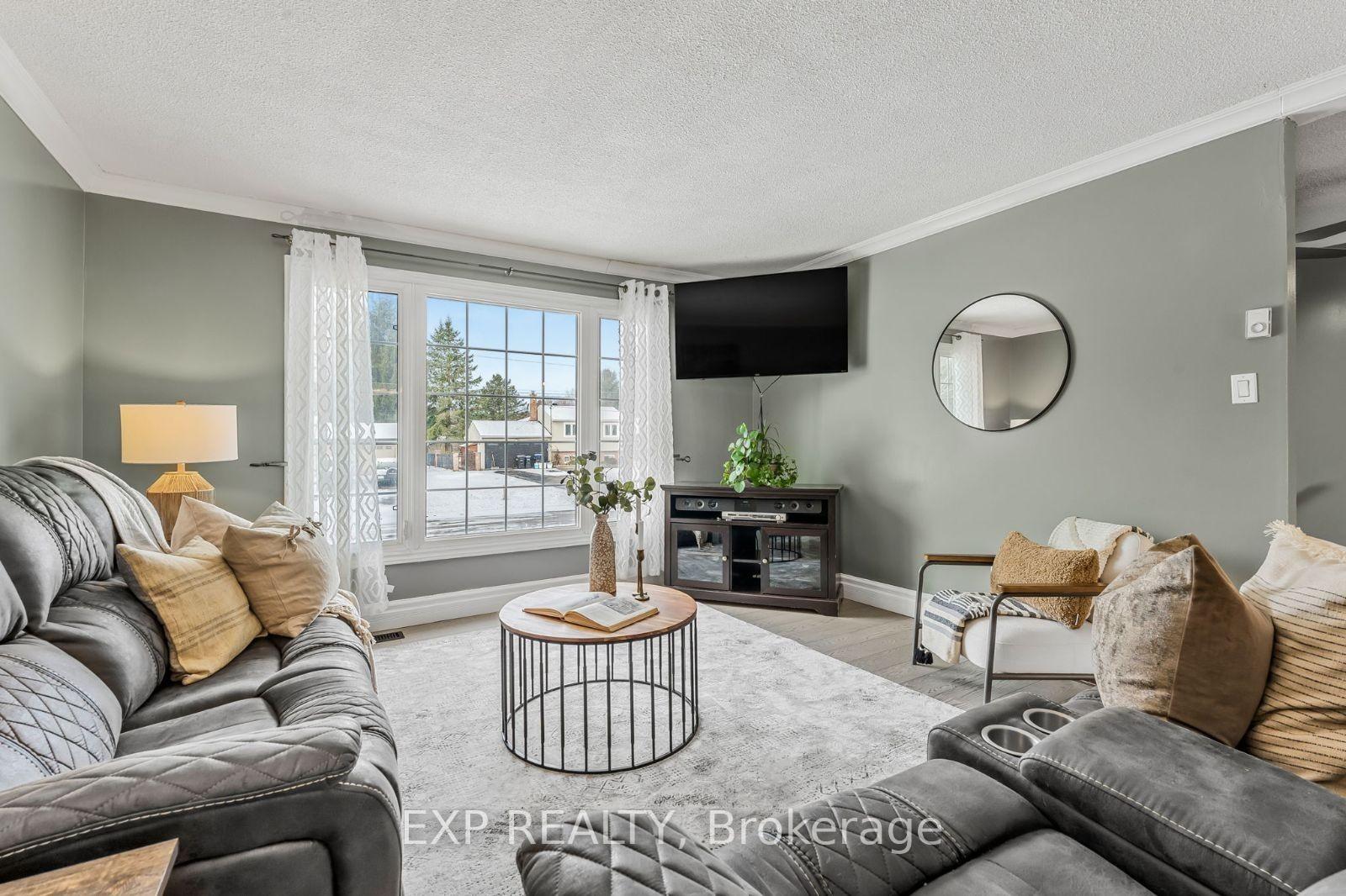 18 Princess Drive, Adjala-Tosorontio, ON L0M 1M0