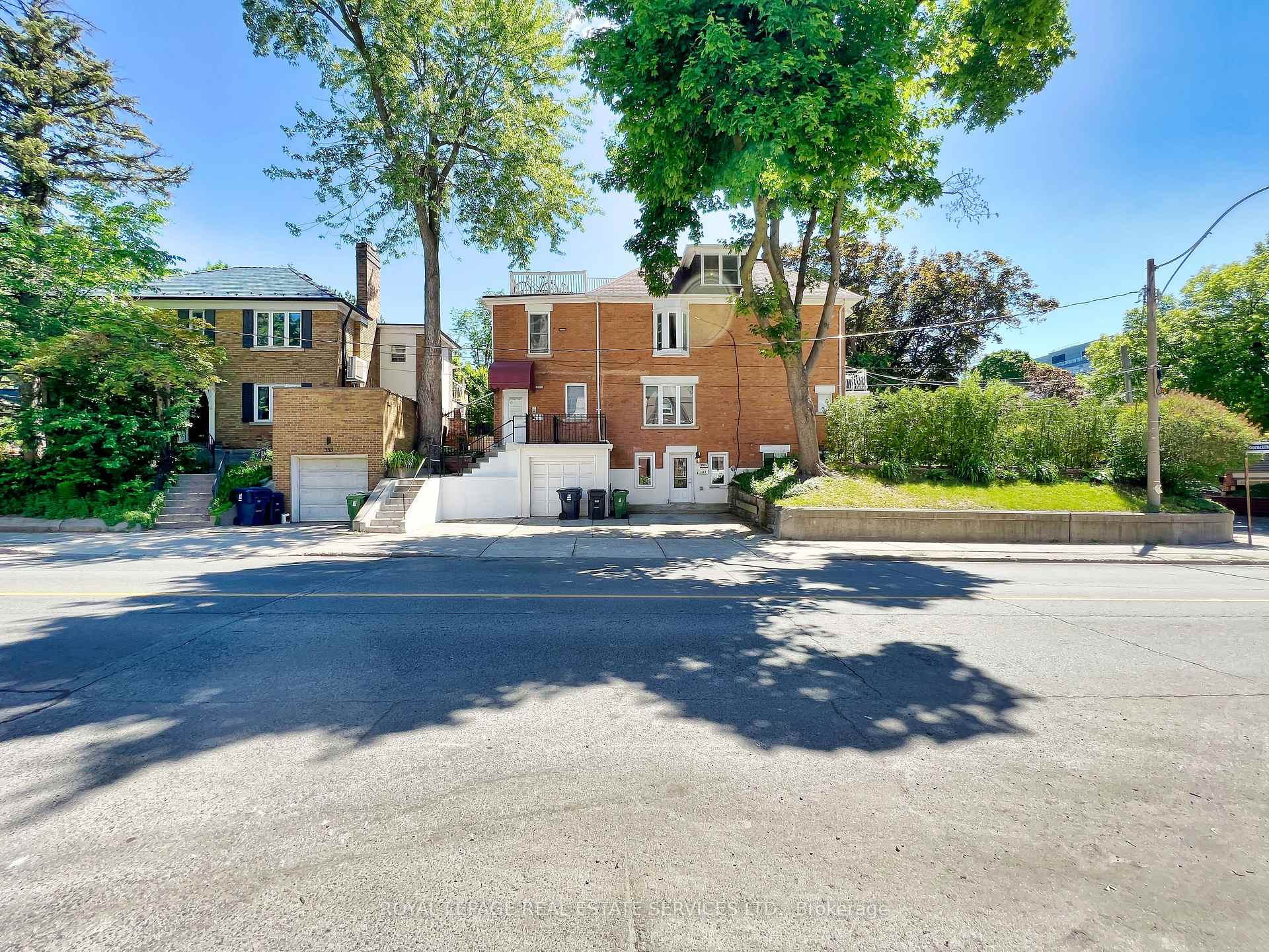 2 - 18 Shorncliffe Avenue, Toronto, ON M4V 1T1