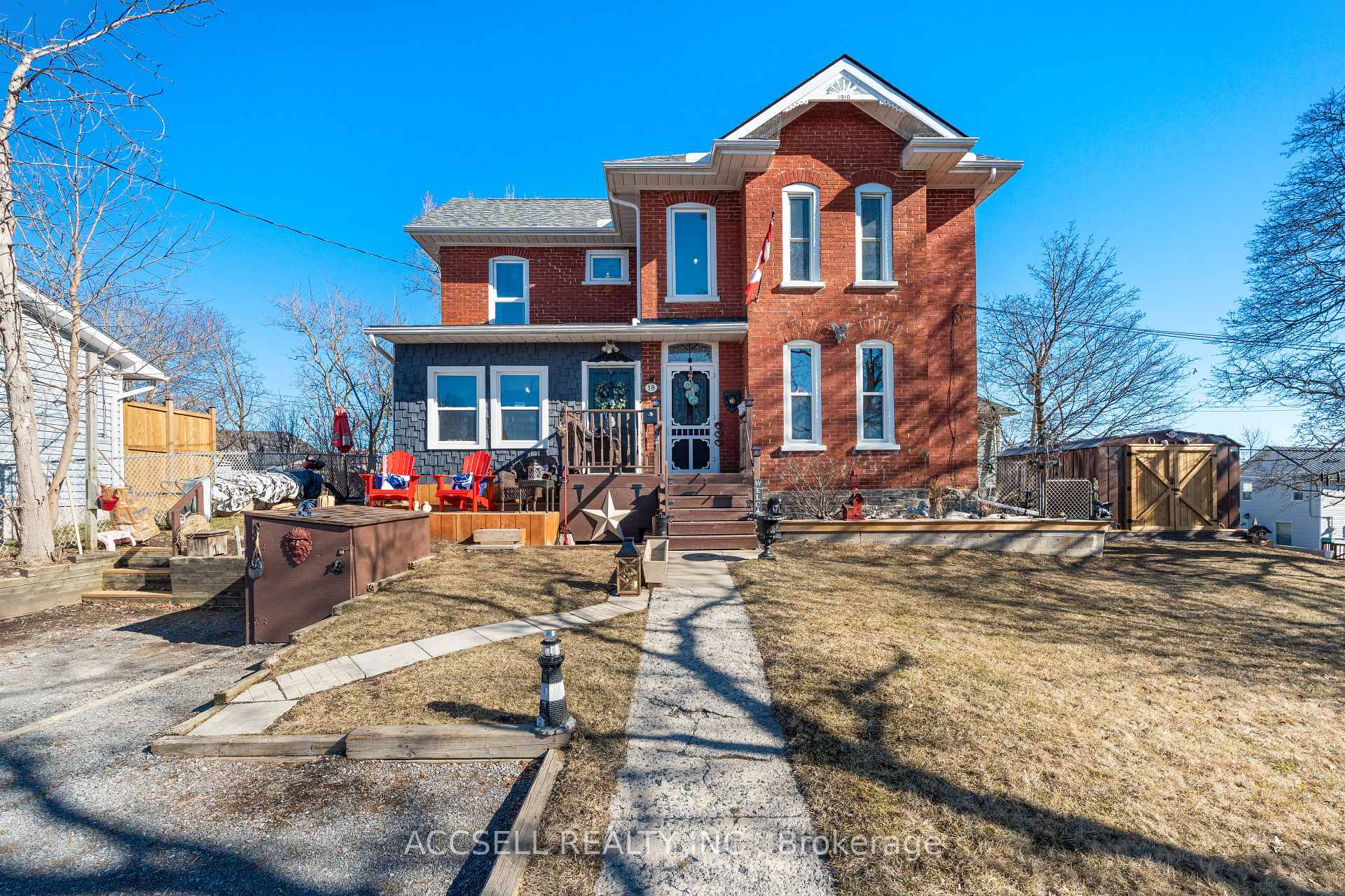 18 Stone Street, Belleville, ON K8P 1Z9