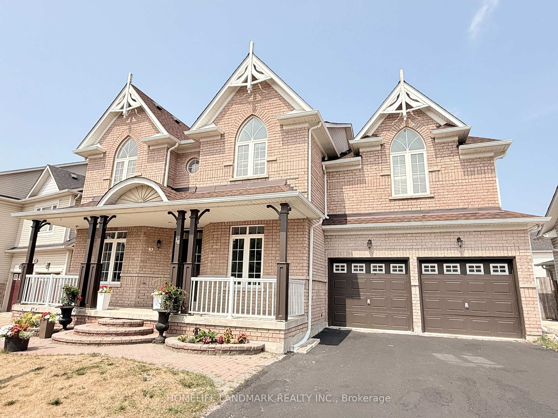 18 The Queensway, Barrie, ON L4M 7H6