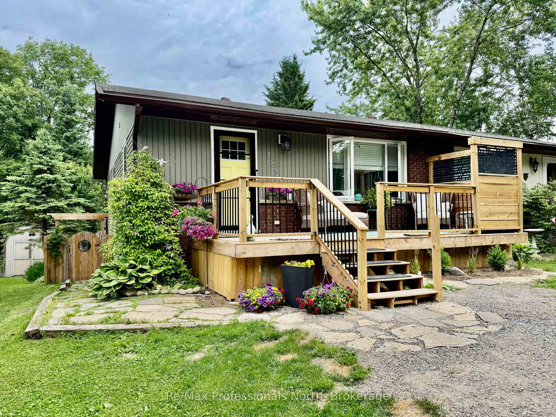 Gravenhurst Real Estate MLS® Listings & Houses For Sale