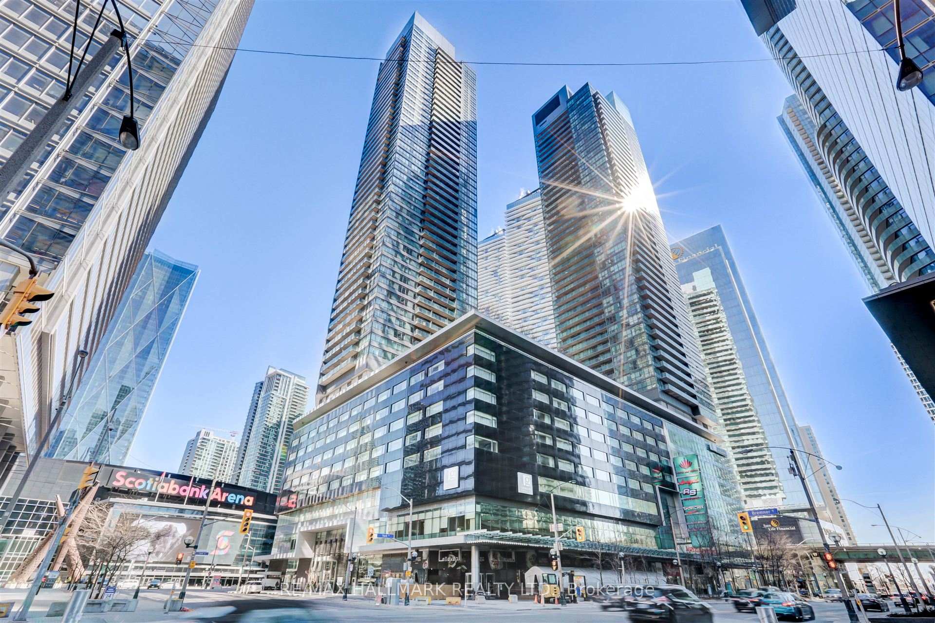 1801 - 55 Bremner Boulevard, Toronto, ON M5J 0A6