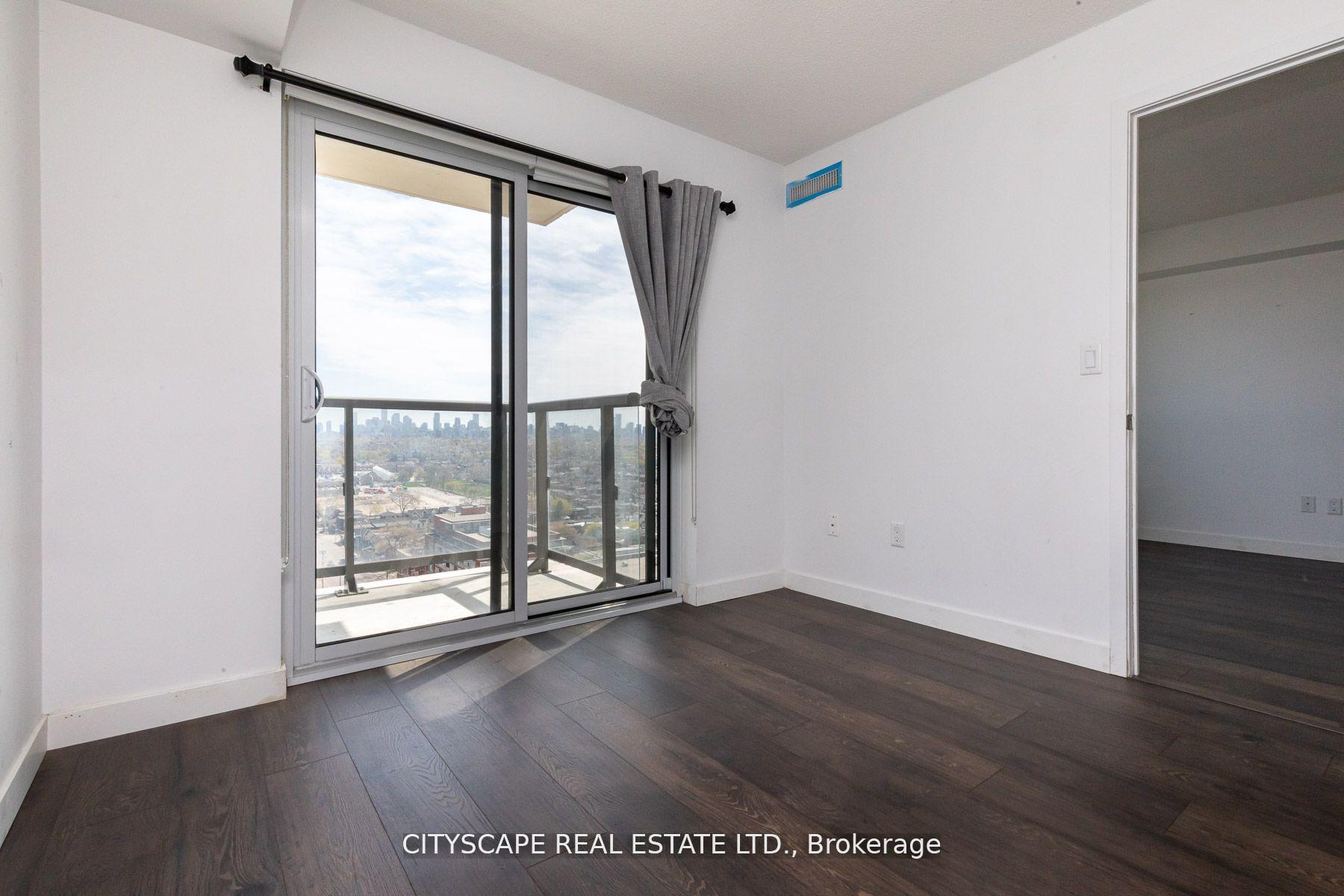 1802 - 1420 Dupont Street, Toronto, ON M6H 4J8