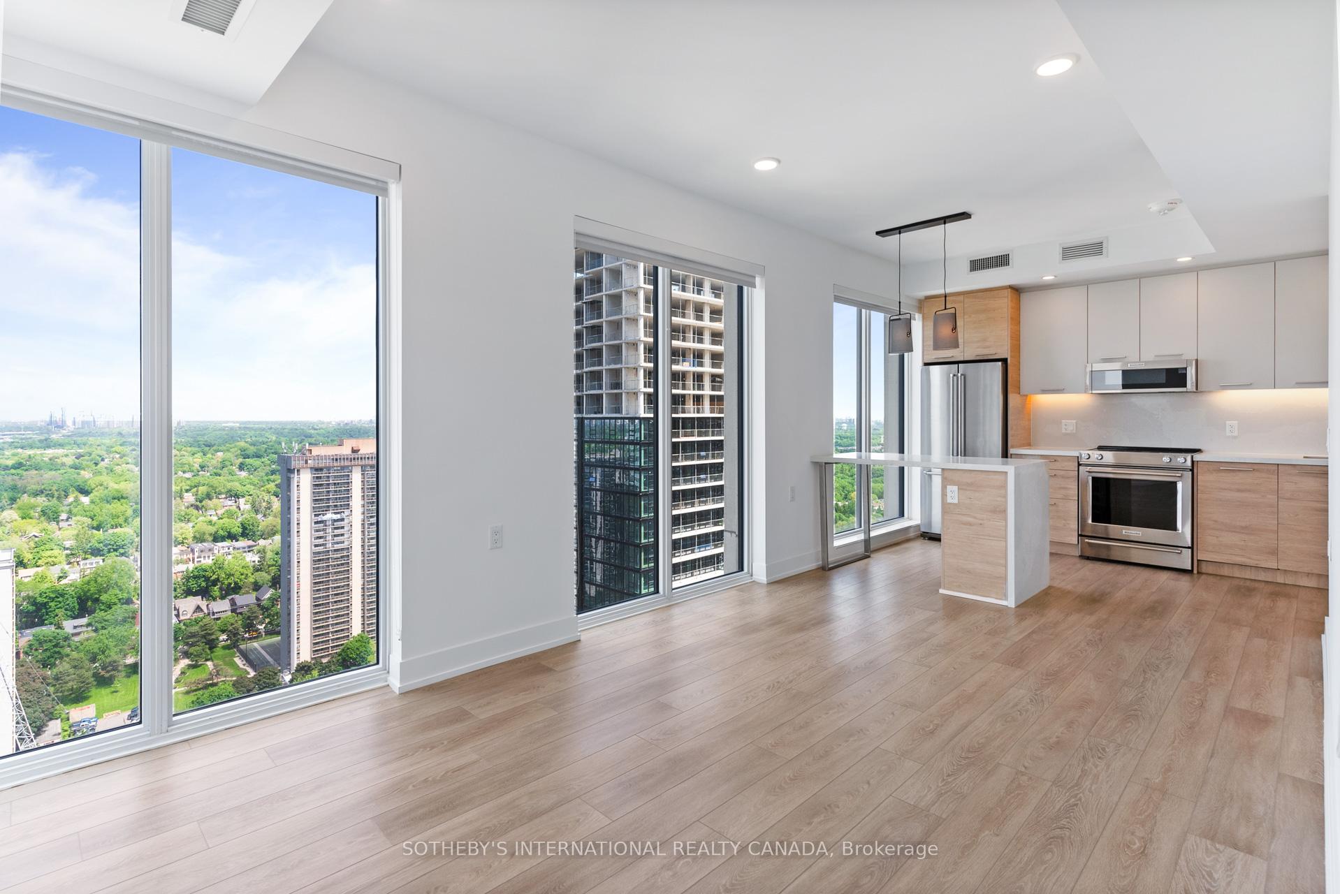 1802 - 200 Redpath Avenue, Toronto, ON M4P 0E6