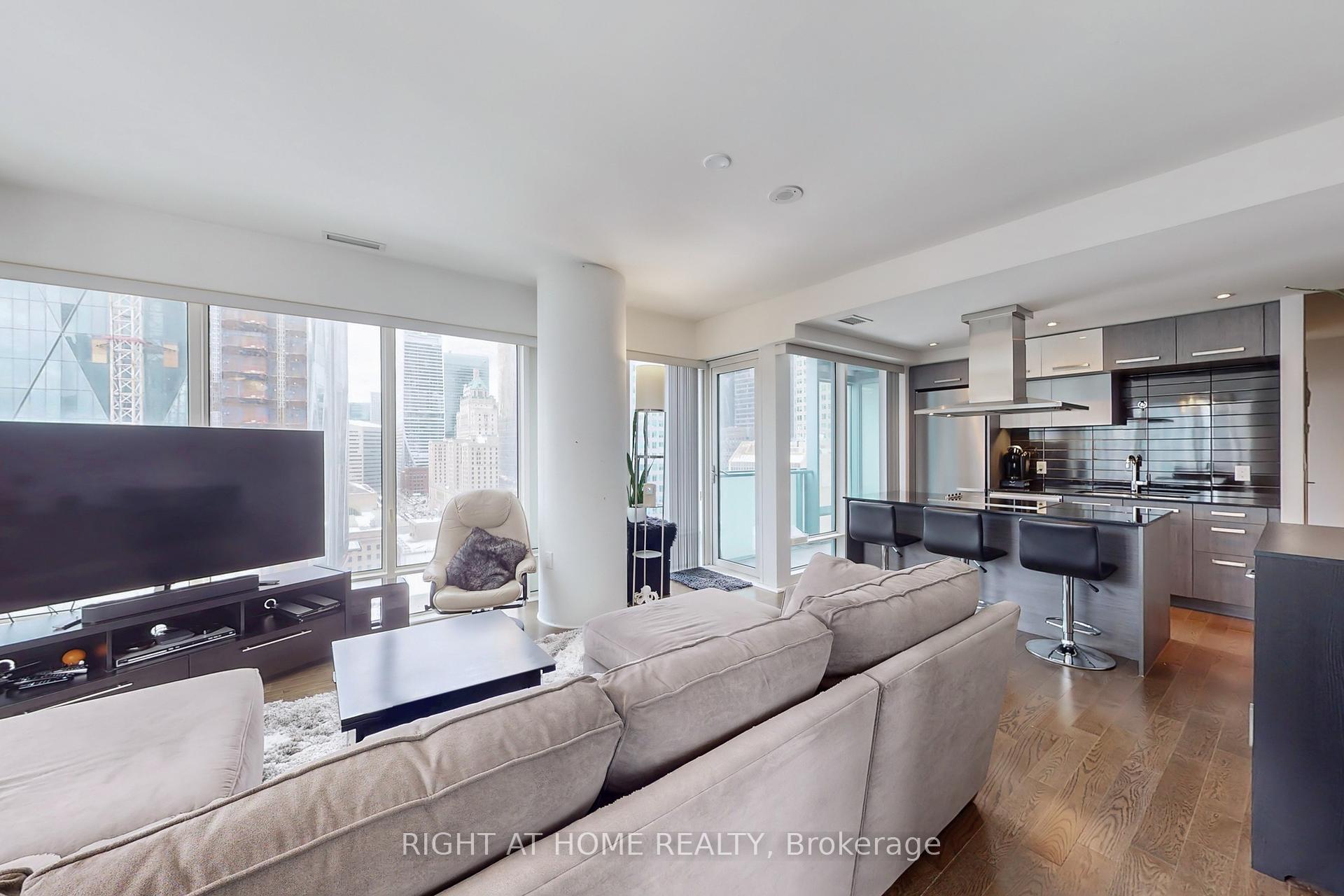1802 - 8 The Esplanade Street, Toronto, ON M5E 0A6