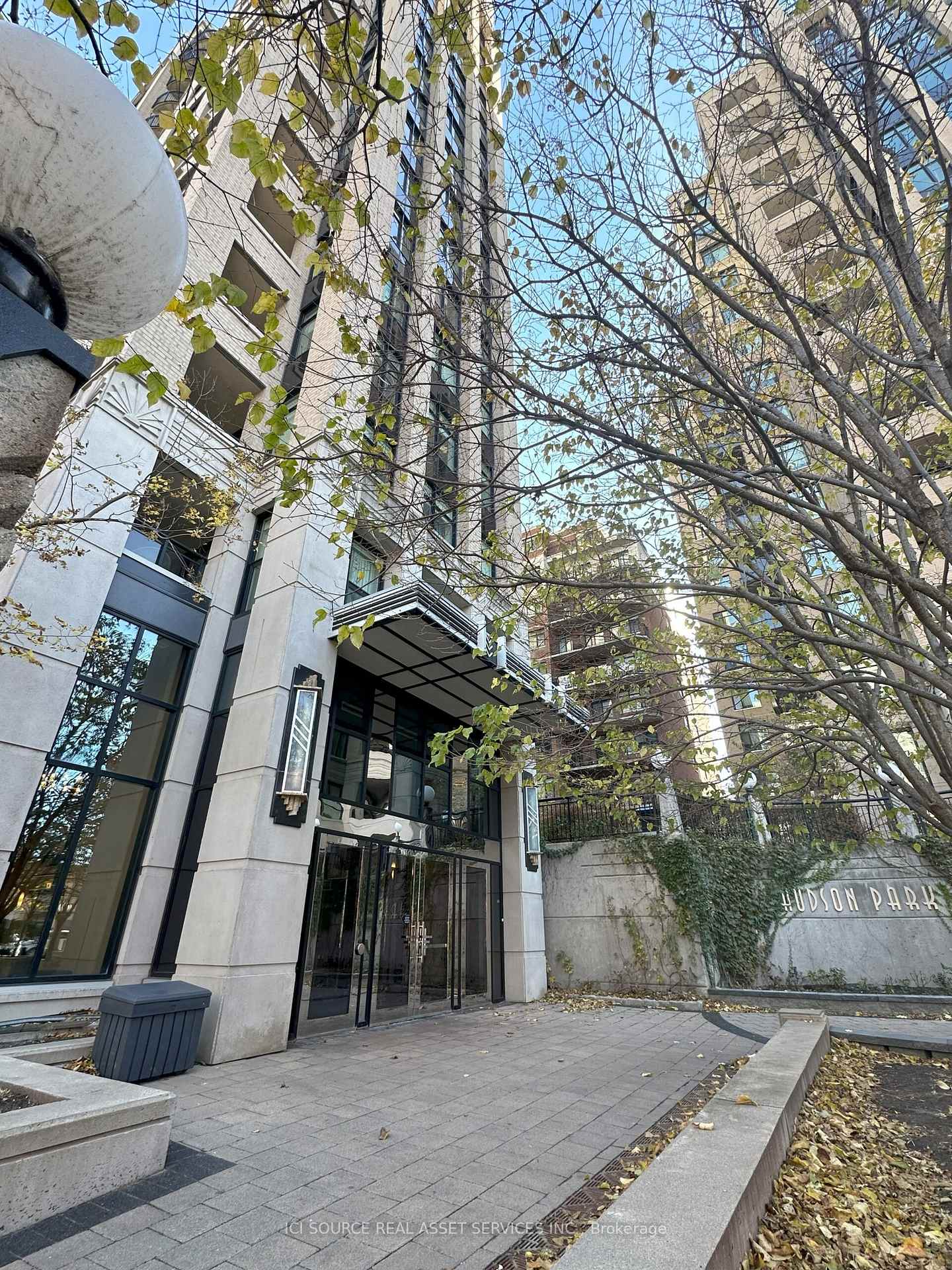 1805 - 235 Kent Street, Ottawa Centre, ON K2P 1Z9